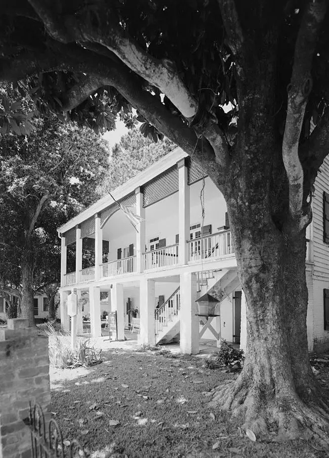 Dom Kate i Oscara Chopina w Cloutierville, Luizjana