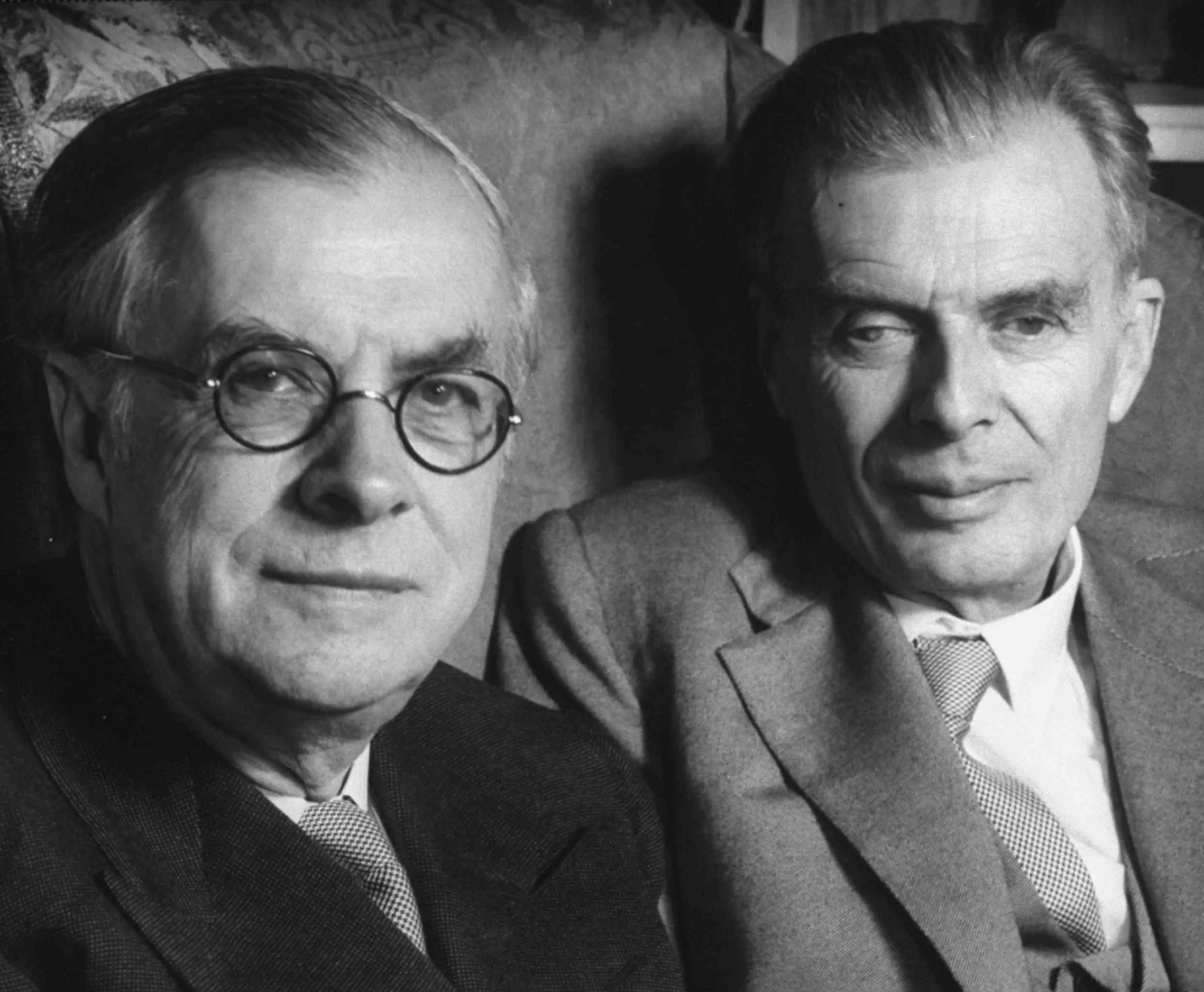 Julian S. Huxley;Aldous Huxley