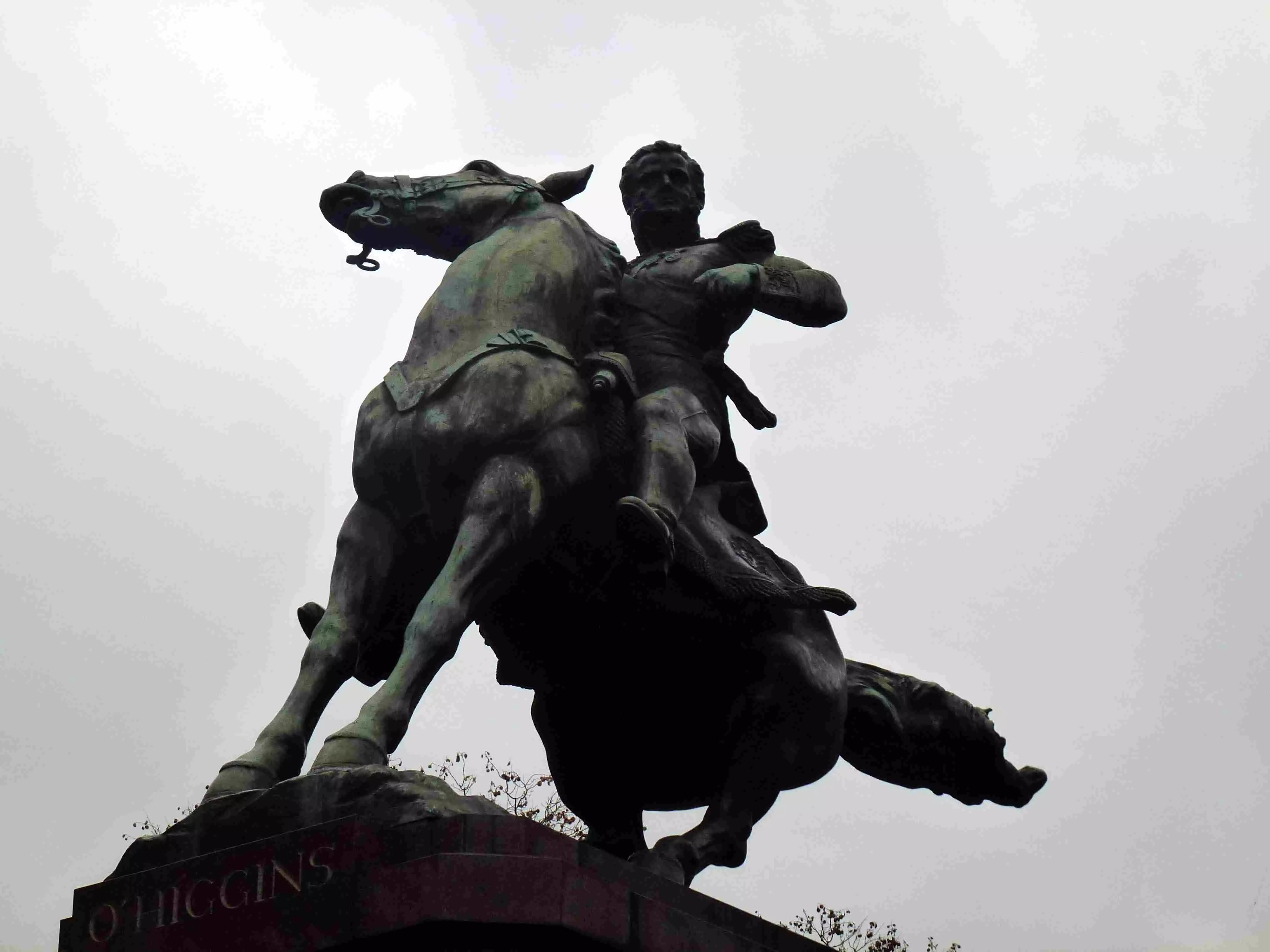 Monument ji bo Bernardo O'Higgins, Plaza República de Chile