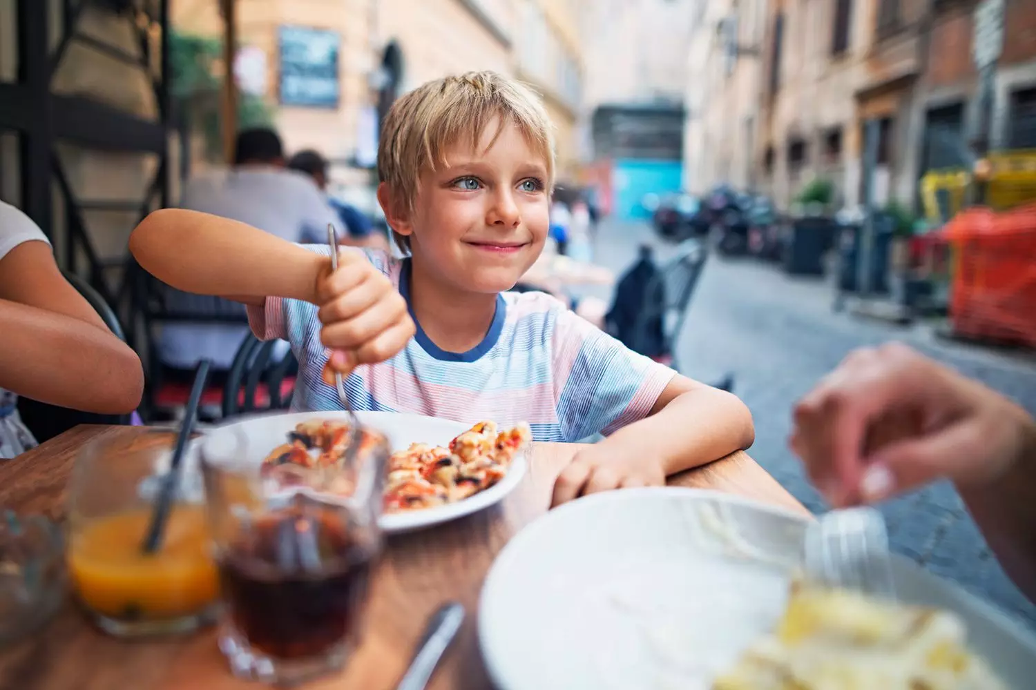 Mangiare hitza erabiliz italiar esaerak