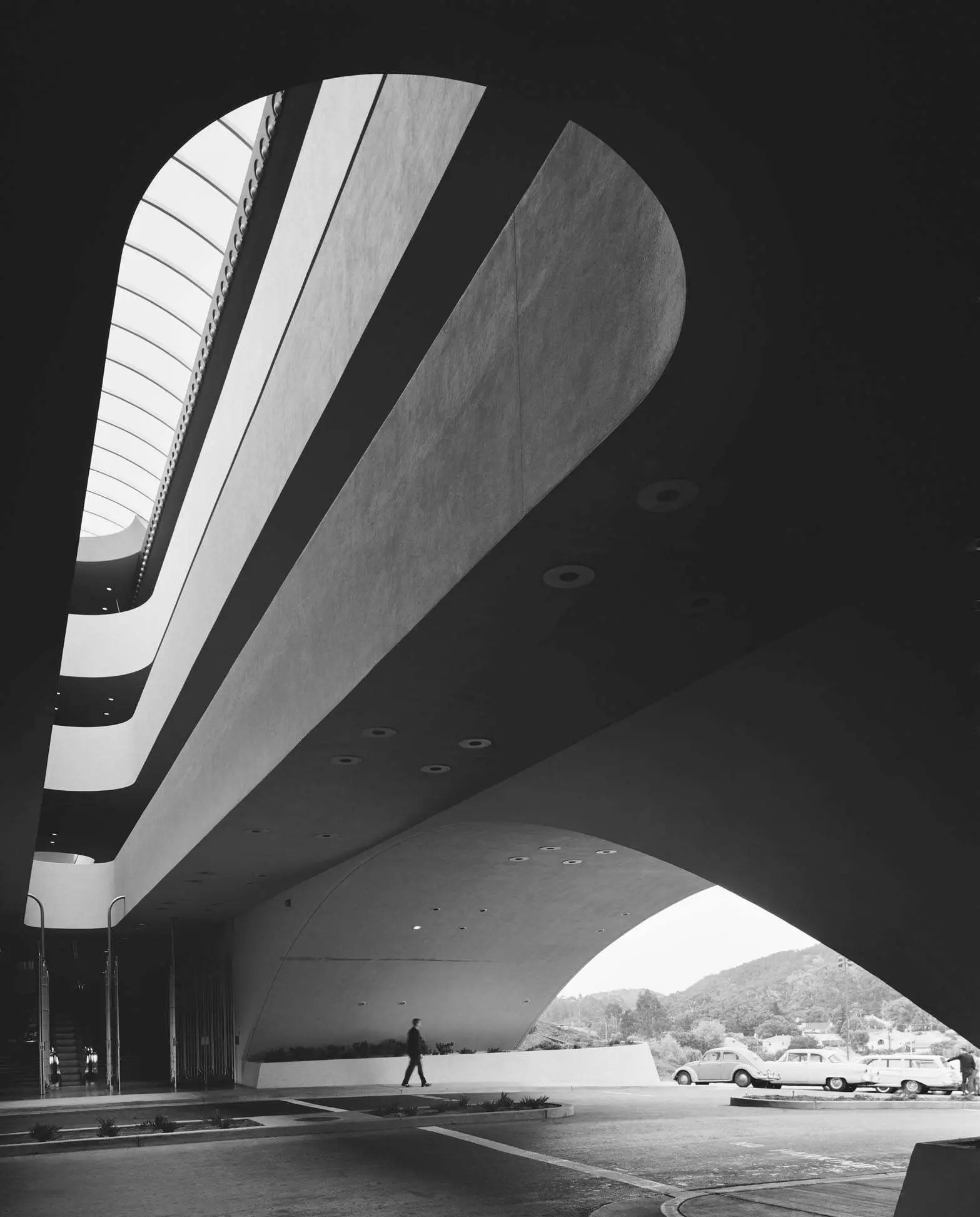 Marin County Civic Center នៅ San Rafael រដ្ឋ California ដោយ Frank Lloyd Wright