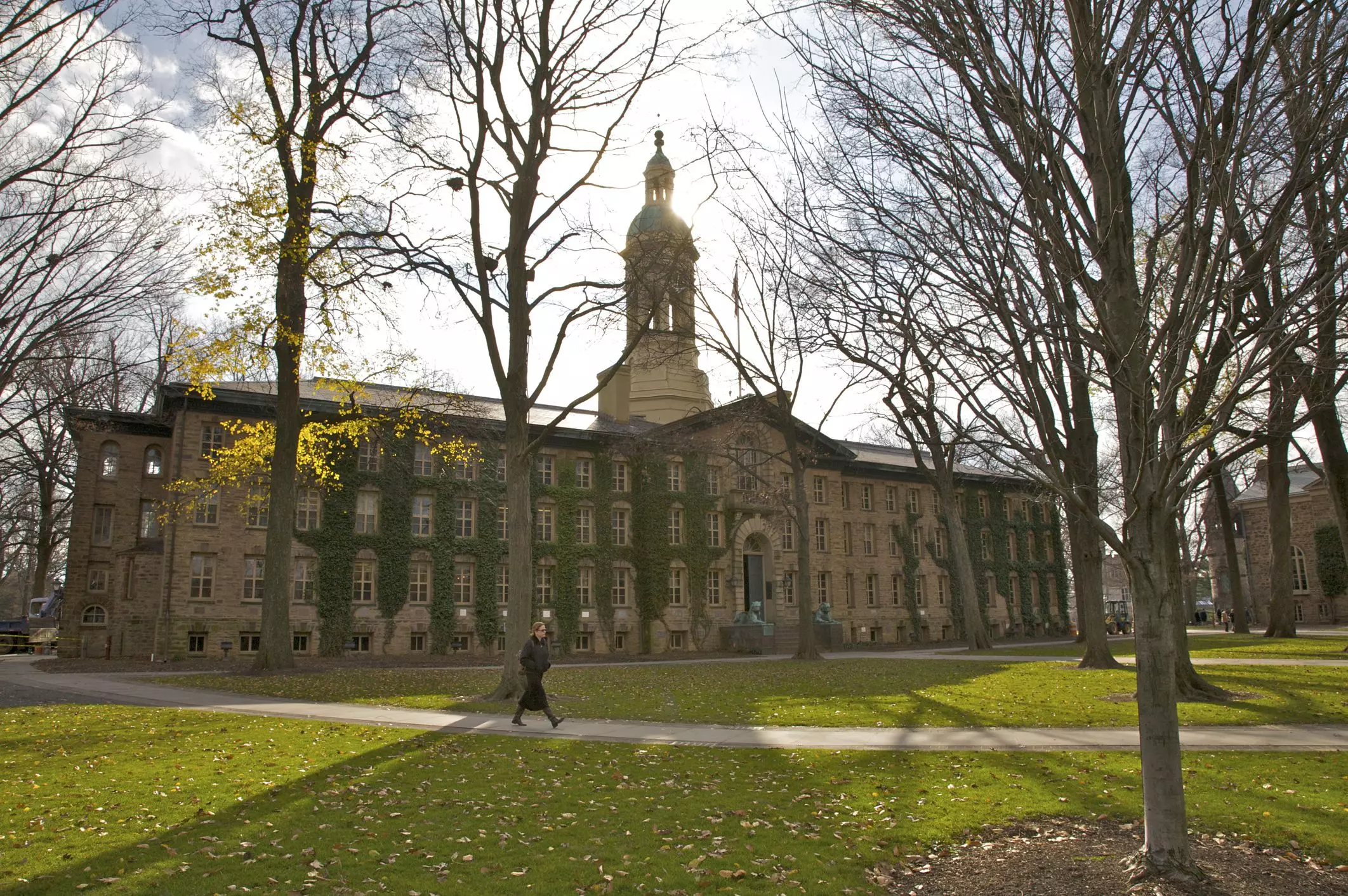 Nassau Hall, l-eqdem bini fuq il-kampus ta’ Princeton, 1754, Princeton University, Princeton, NJ, USA
