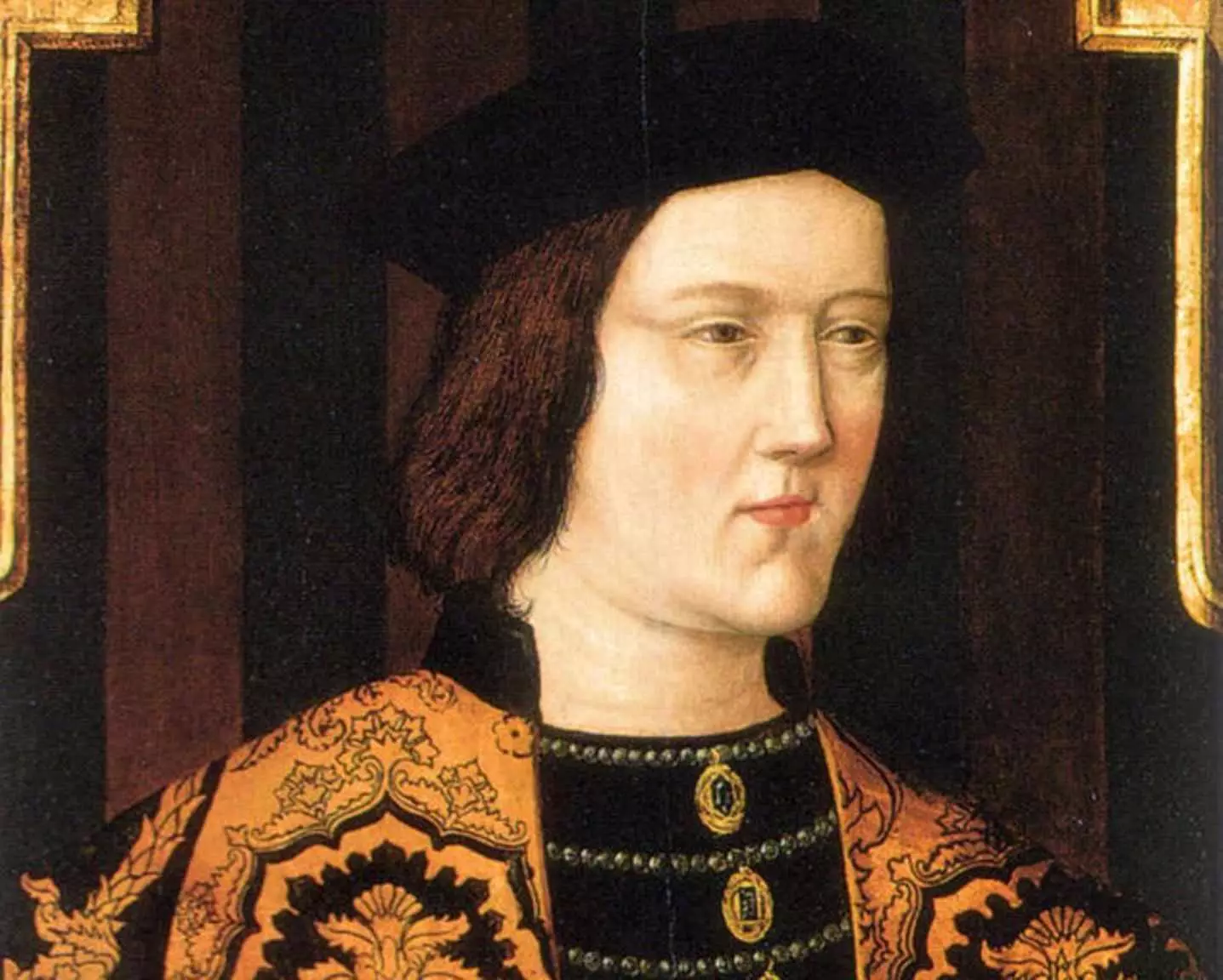 Portret van koning Edward IV in oranje gewaden en een zwarte hoed.