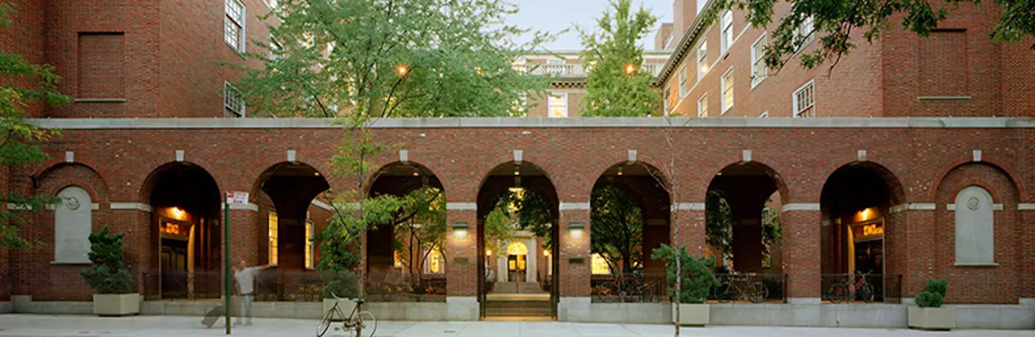 Vanderbilt Hall, Facoltà di giurisprudenza della New York University