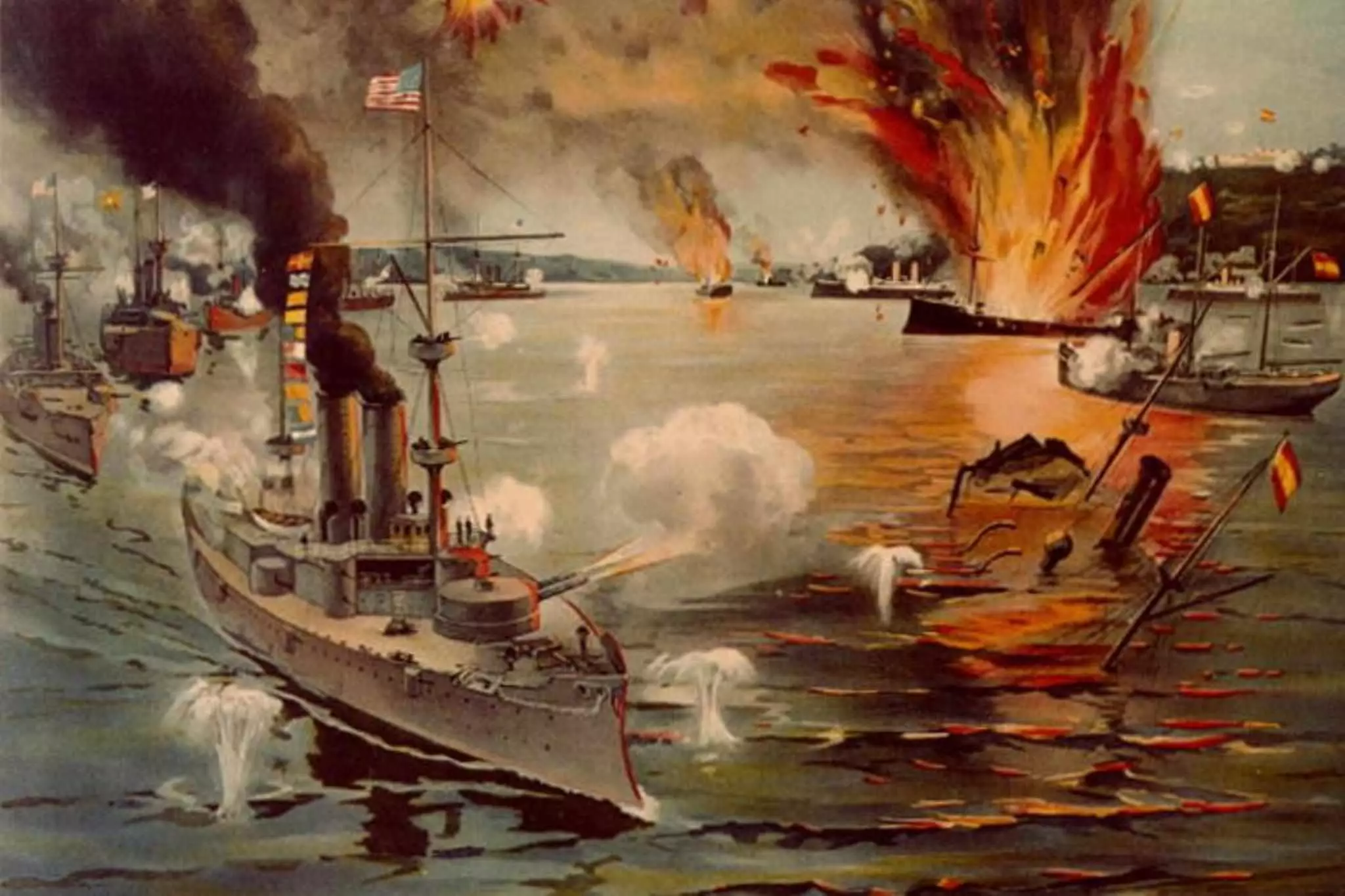 Amerikan savaş gemileri, Manila Körfezi Muharebesi sırasında İspanyollara ateş ediyor.