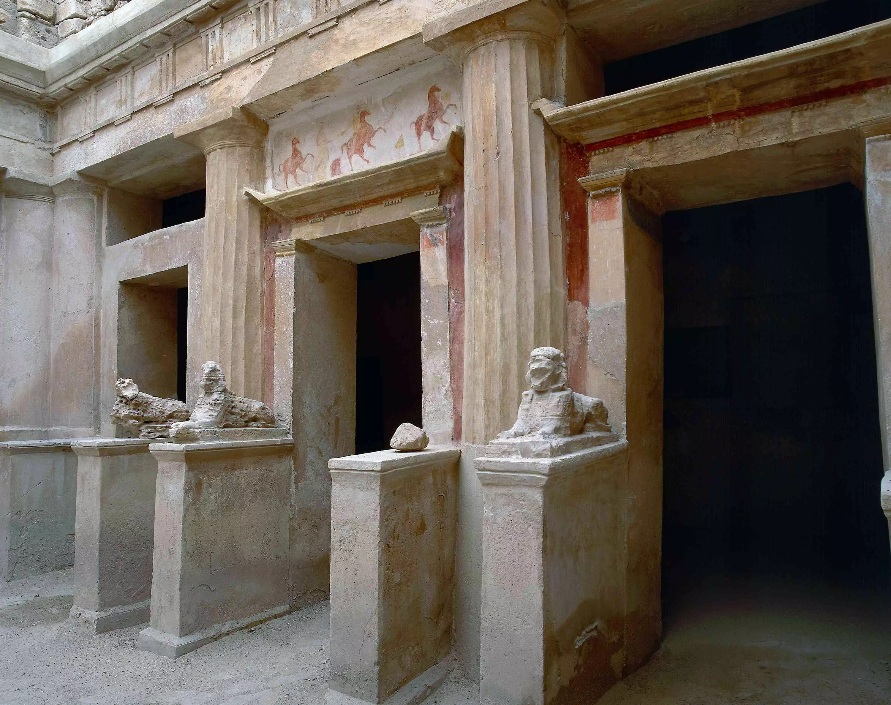 Entrada de la tomba ptolemaica, segle II aC