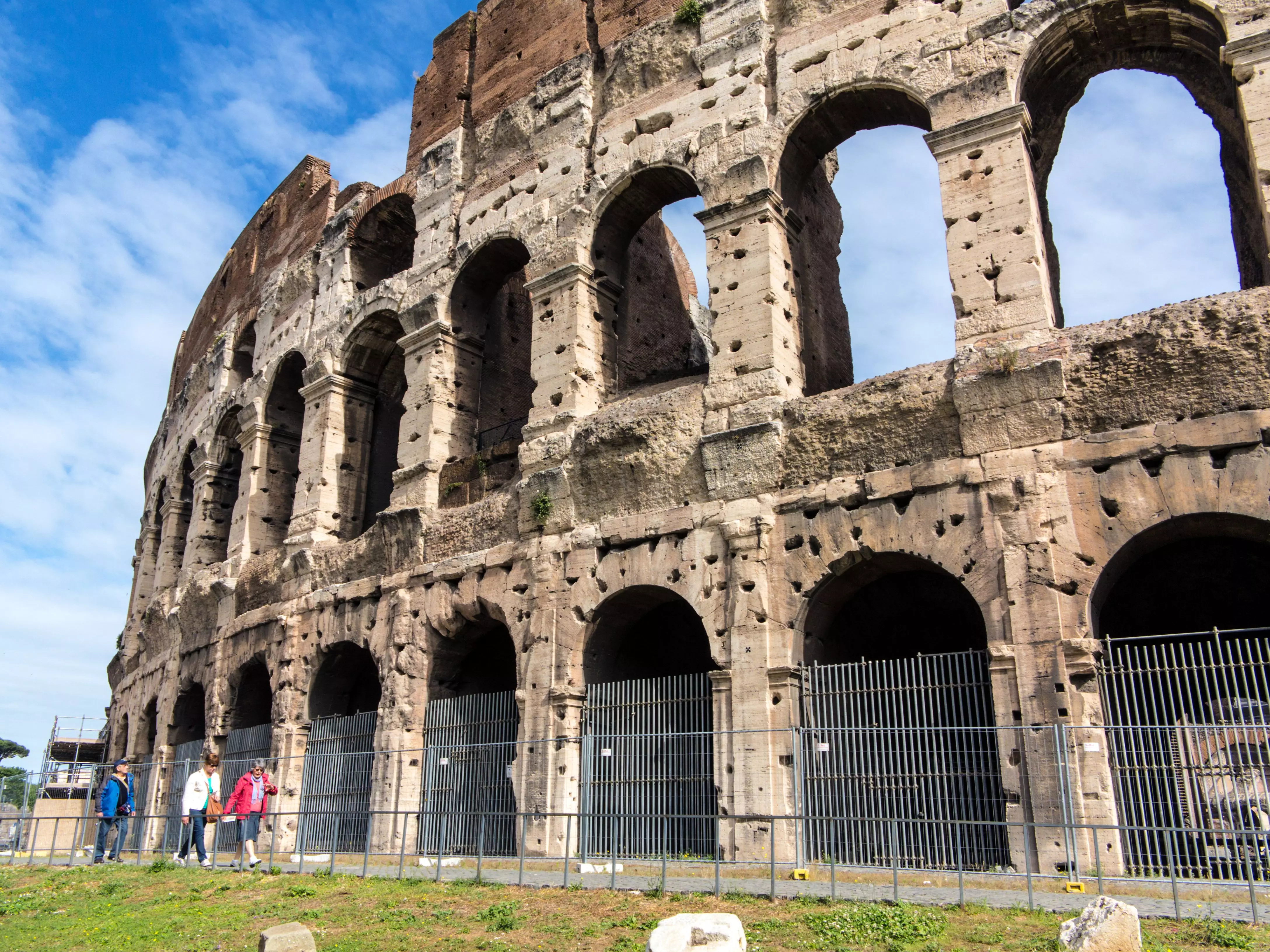 Lub colossal tiag tiag Colosseum