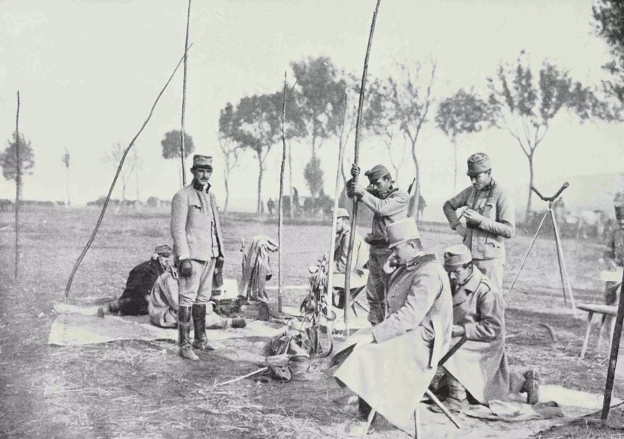 Poľný telegraf rakúskej armády, Poľsko, prvá svetová vojna, z LILlustrazione Italiana, ročník XLI, č. 48, 29. novembra 1914