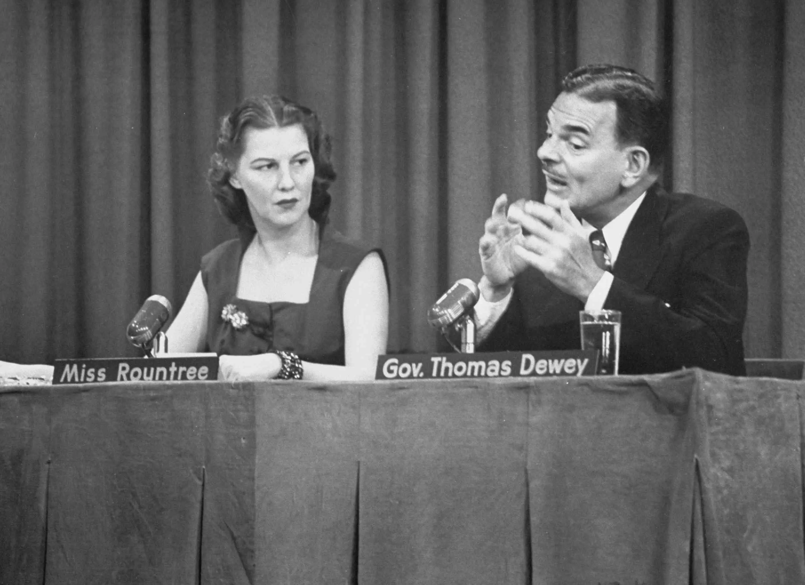 Martha Rountreeová; Thomas E. Dewey