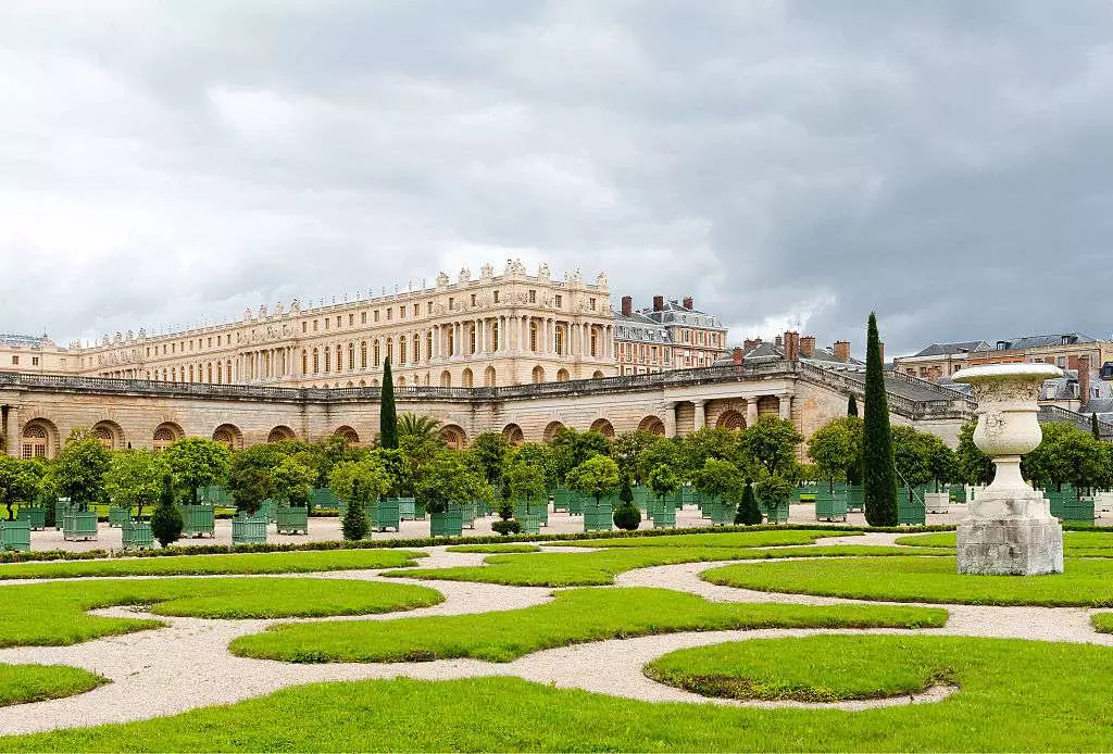 ផ្លែក្រូចនៅក្នុងសួន, Versailles