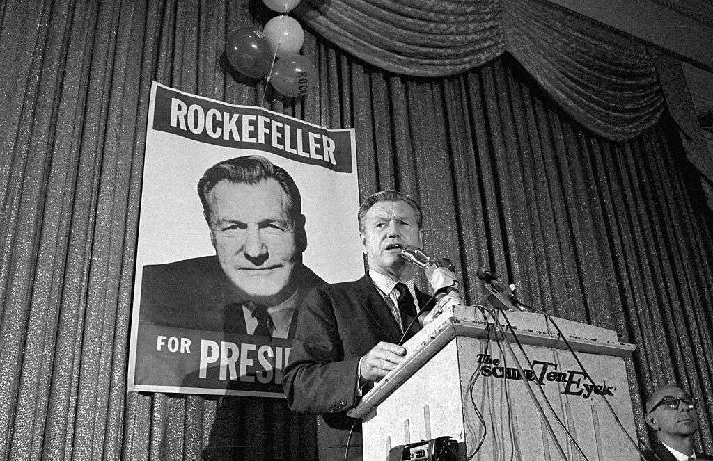 Nelson Rockefeller GOP Batzordeari zuzenduta