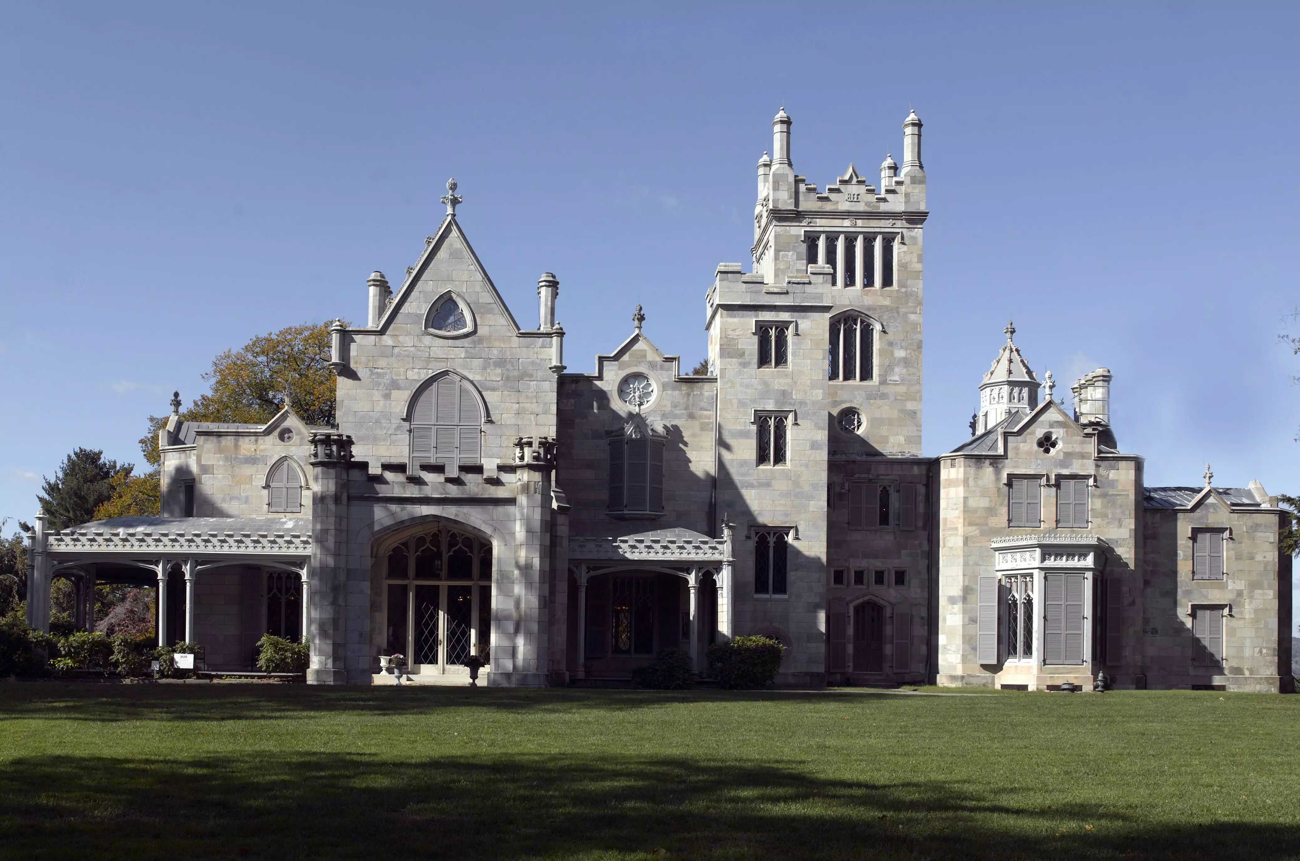 La Gotika Reviviĝo Lyndhurst Mansion en Tarrytown, New York
