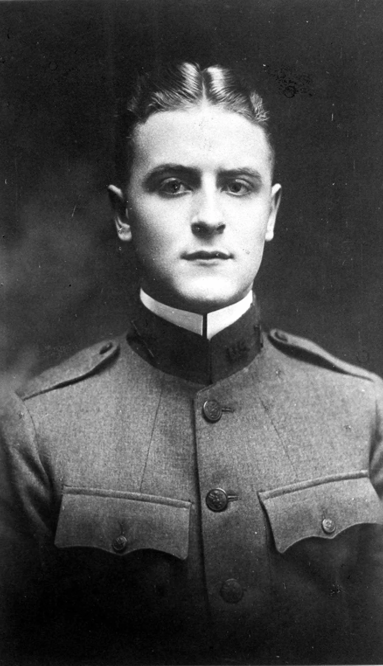 F. Scott Fitzgerald amb uniforme militar