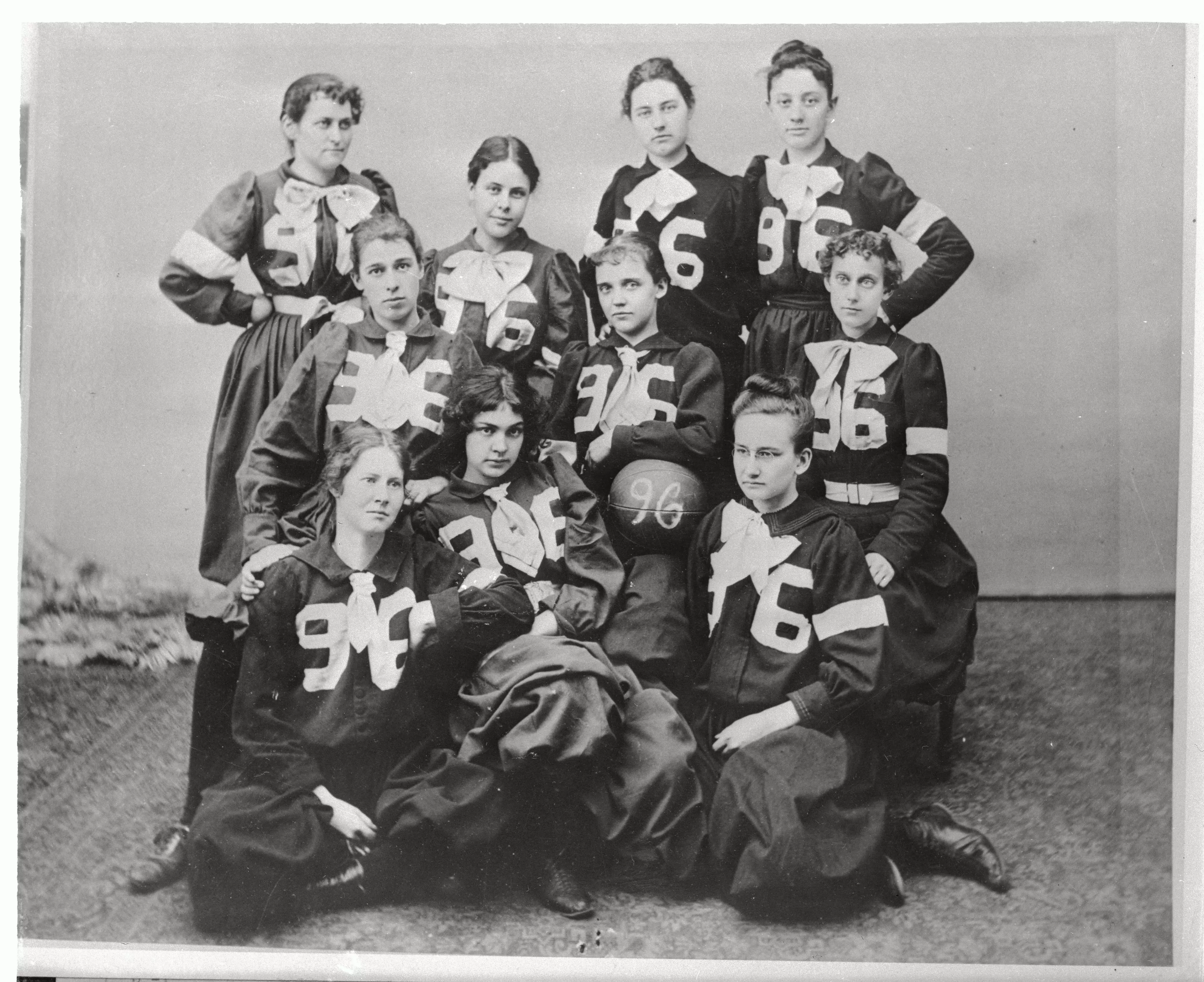 Retrato dos primeiros compañeiros de equipo de baloncesto estadounidense