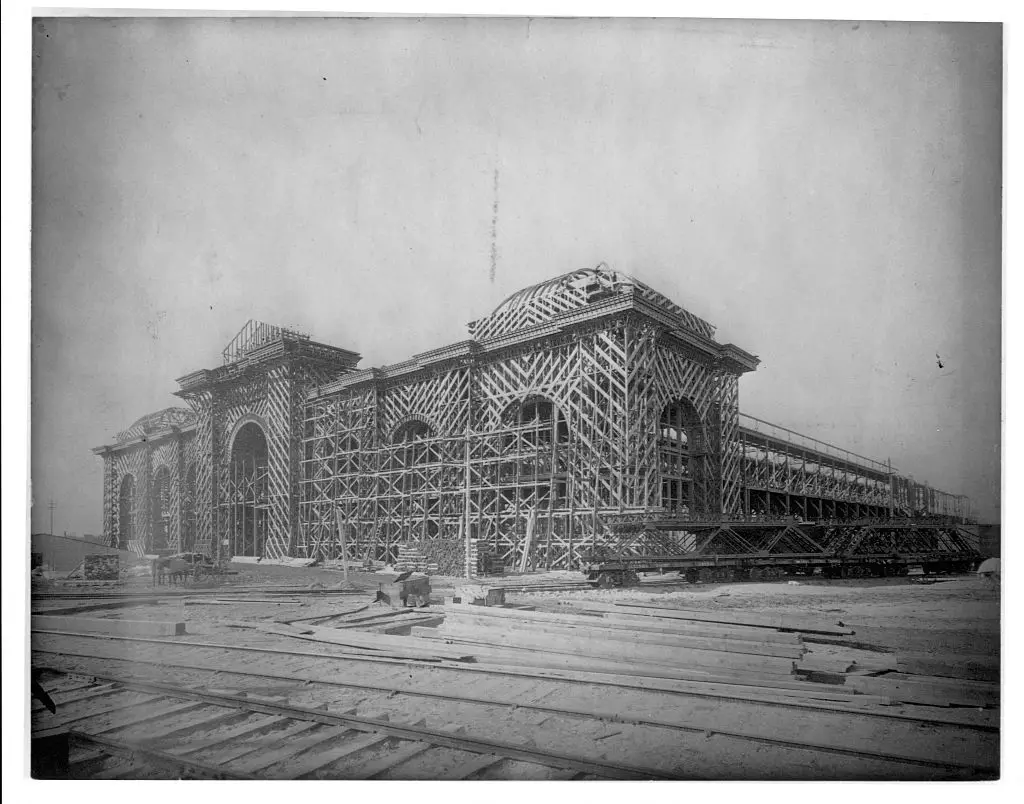 Bau vun de Mines a Mining Building fir d'1893 Chicago Weltausstellung