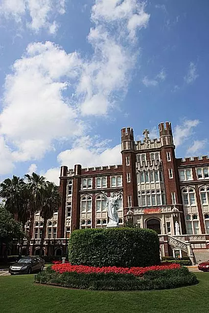 Univerza Loyola v New Orleansu