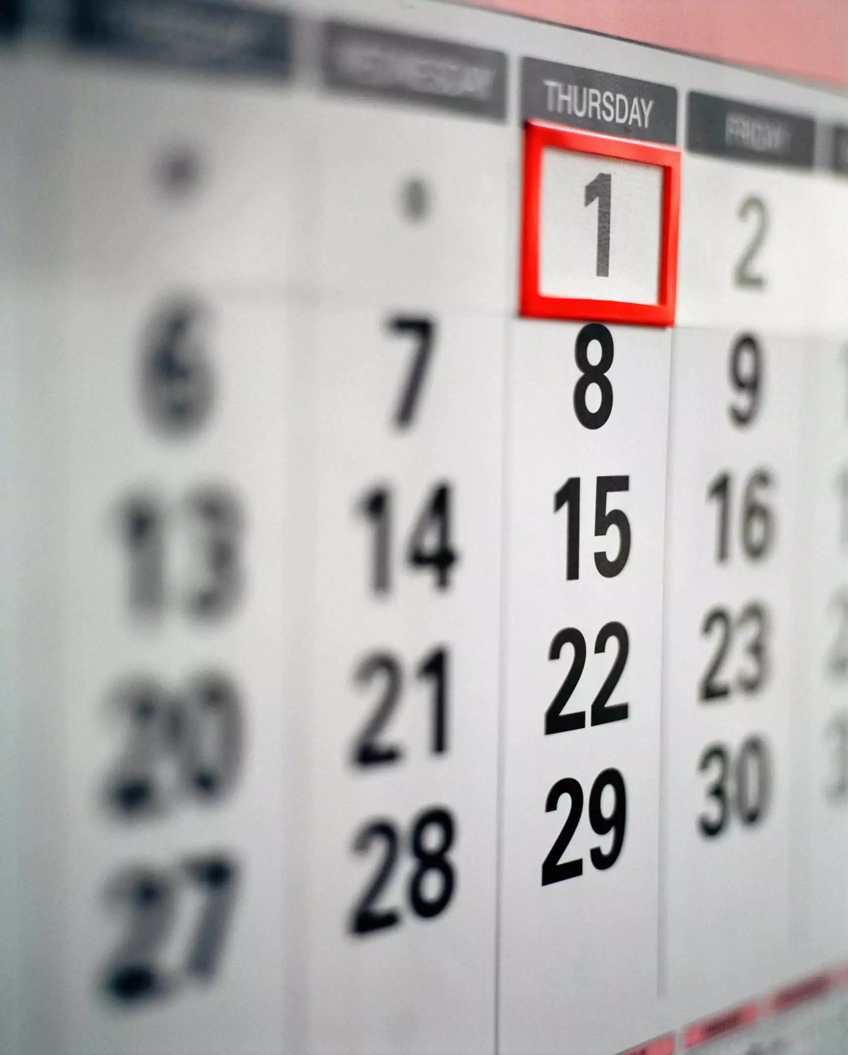 Calendario (concéntrase nas datas do xoves)