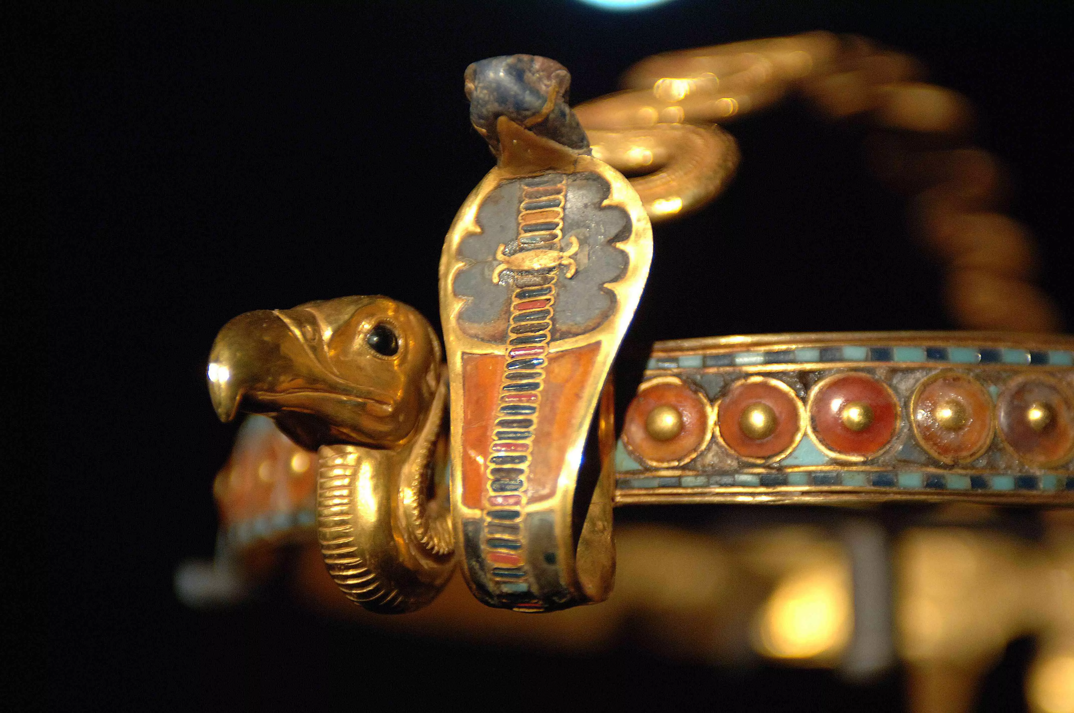 Inlaid Diadem ከVulture እና Cobra Uraeus ጋር