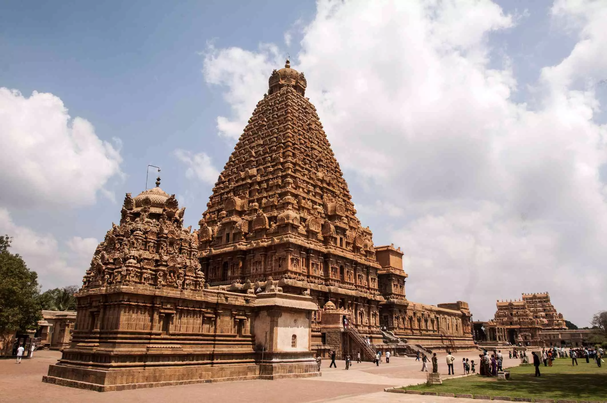 Brihadeeswarar Temple