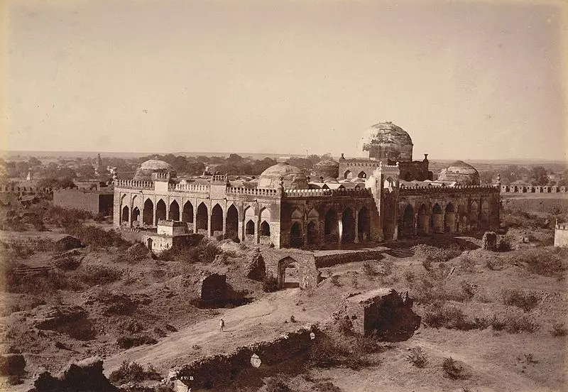 sepia foto ea mosque e Gulbarga Fort