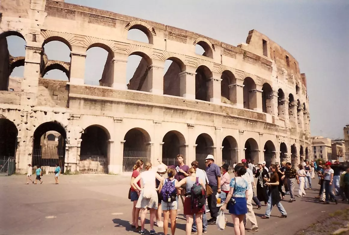 Roma Colosseum'un dış cephesi