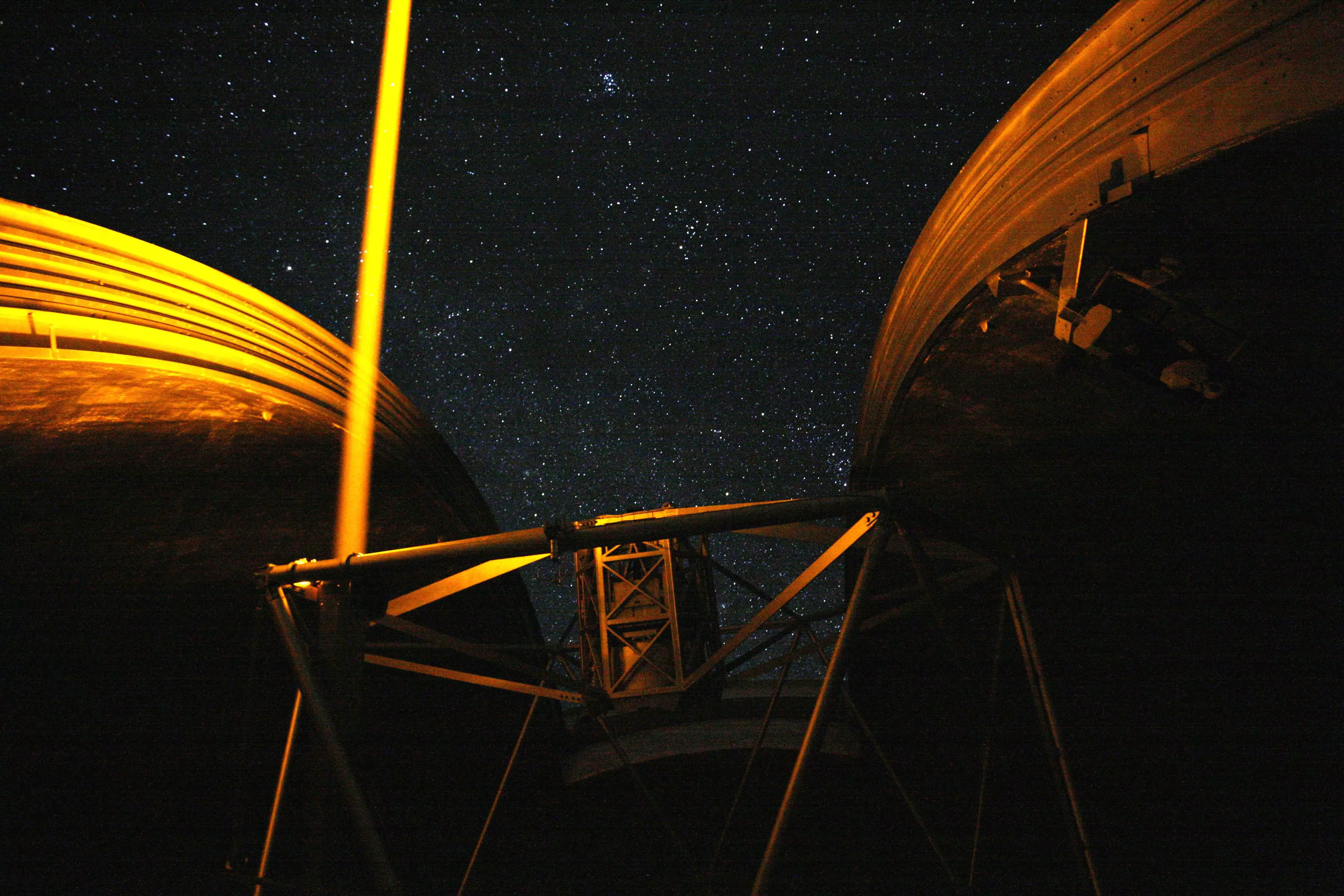 Keck Observatory laser gids stjer.