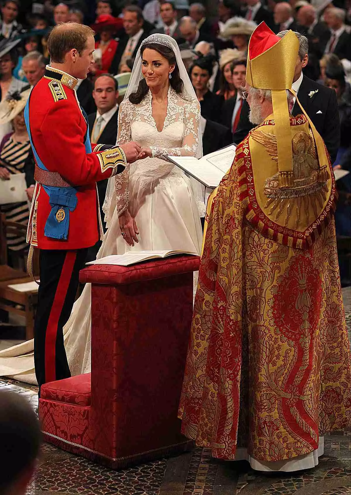 William printzea Catherine Middletonekin ezkondu zen 2011