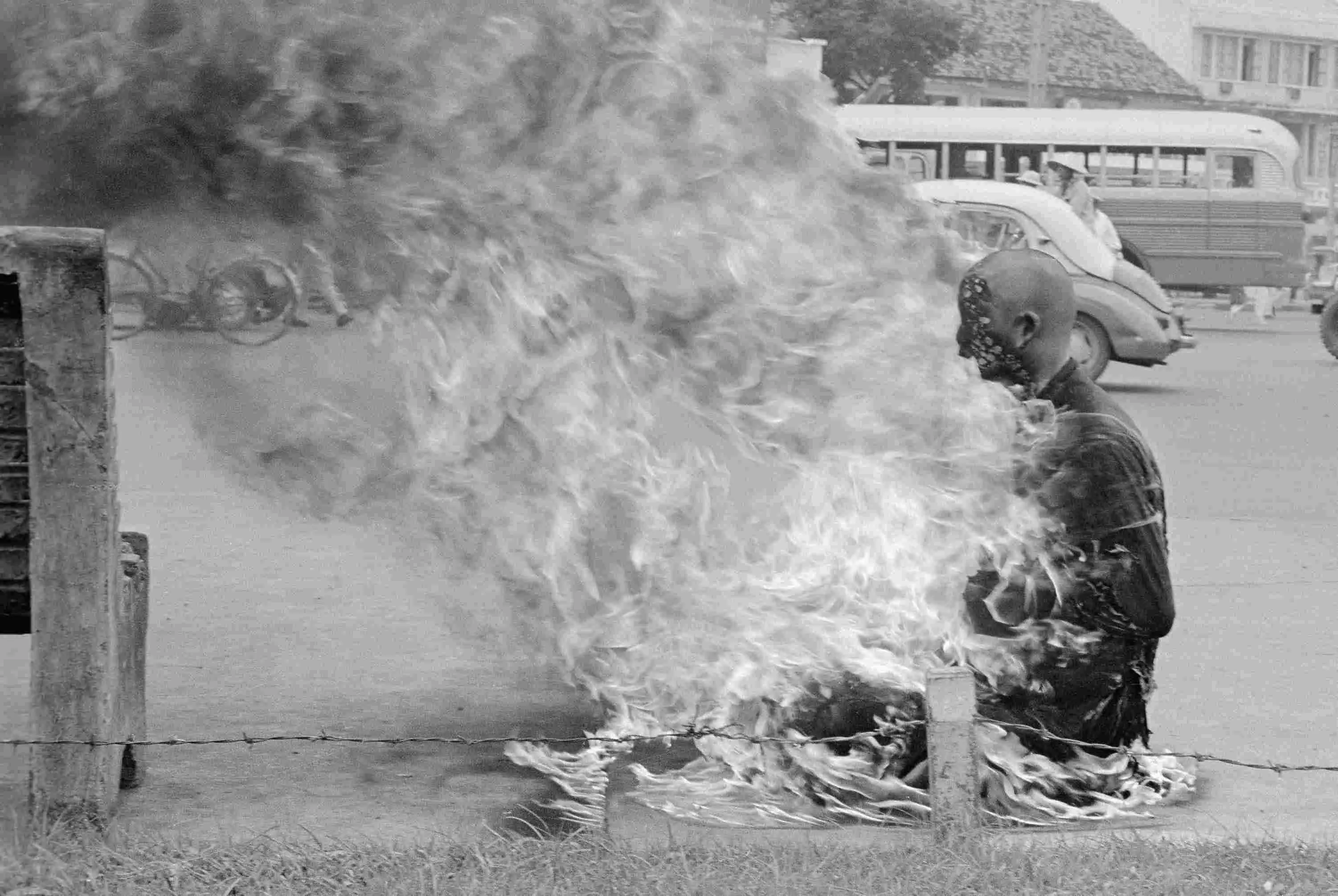 越南僧人自焚