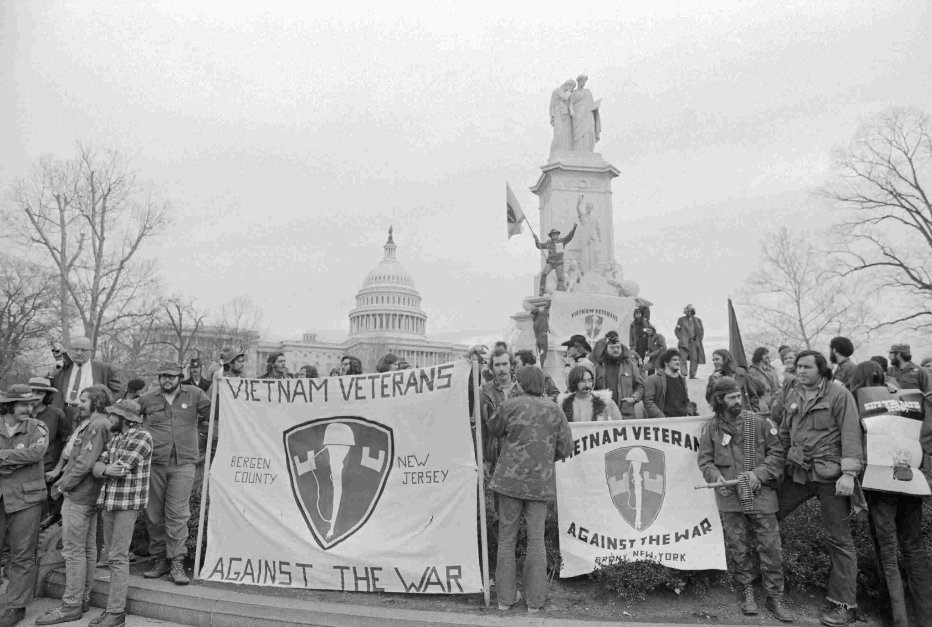 越战退伍军人抗议的照片