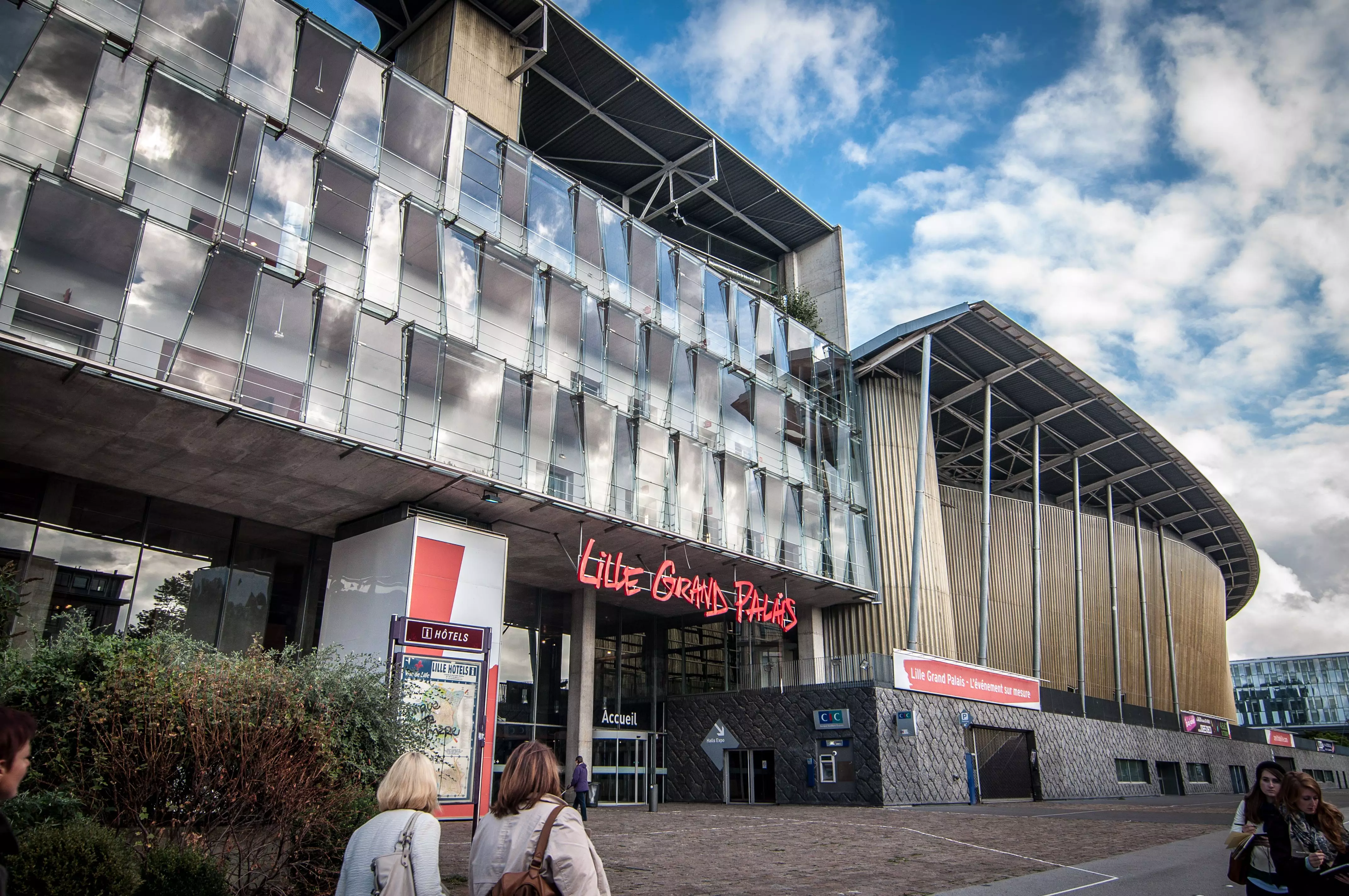 A Lille Grand Palais bejárata, Rem Koolhaas tervezte