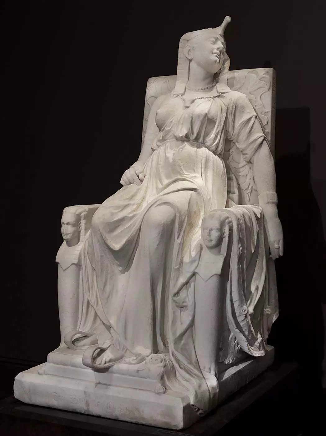 एडमोनिया लुईस की सबसे प्रसिद्ध मूर्ति: