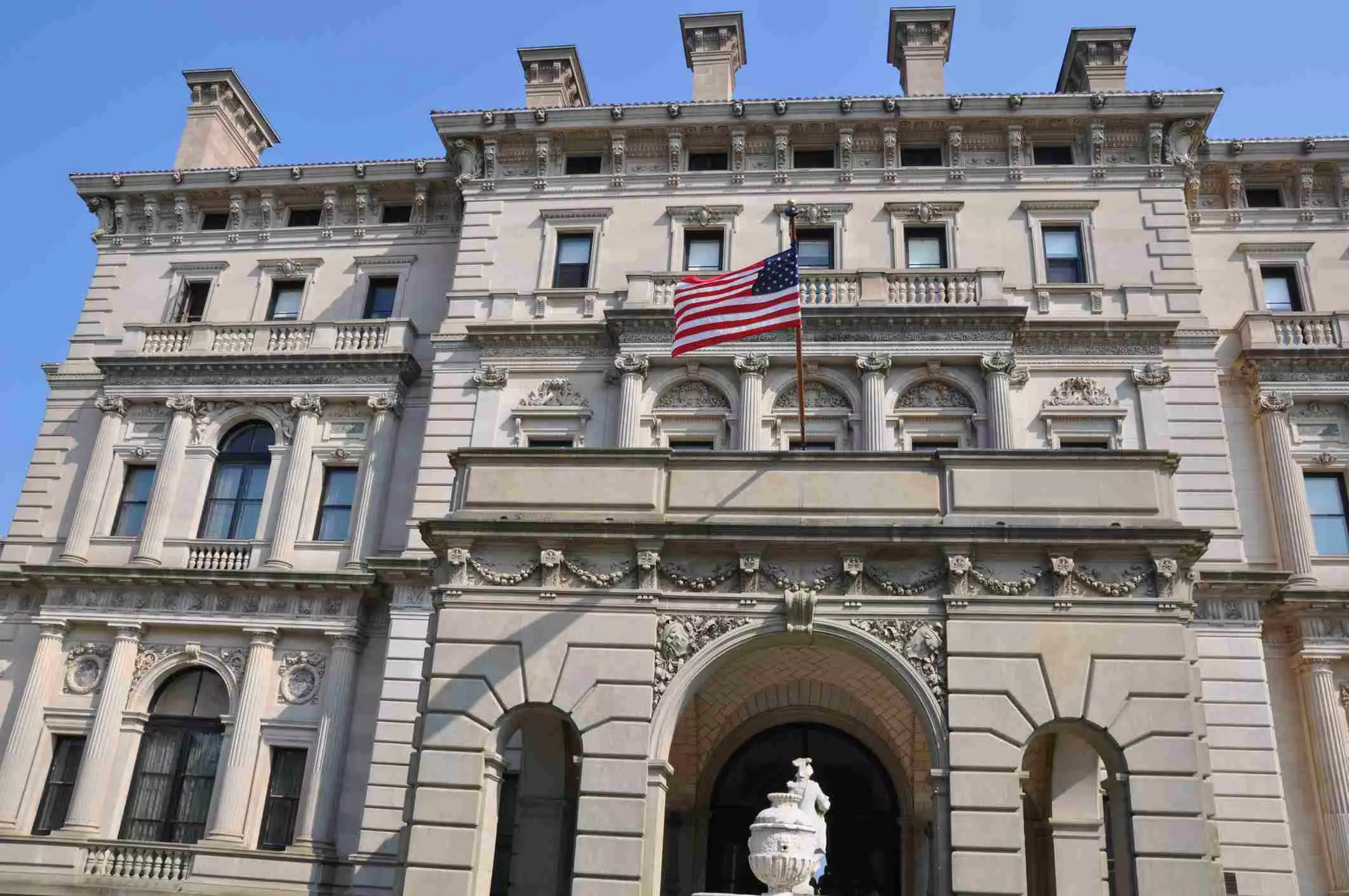 Ang Breakers Mansion sa Newport, Rhode Island