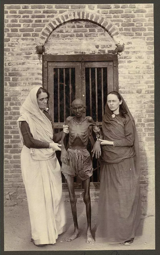 Senhorita Neil [e] uma vítima da fome, Índia