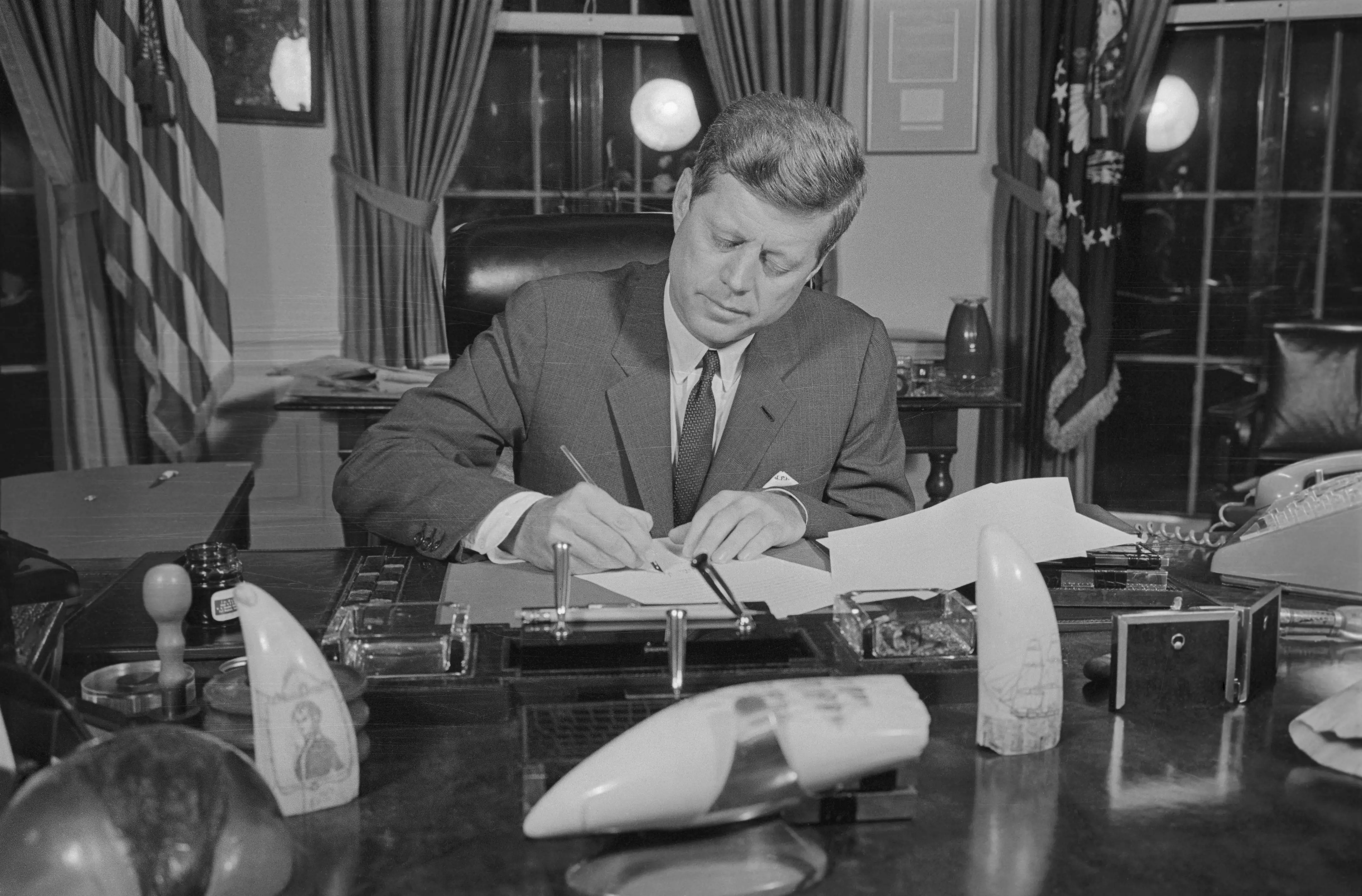 Gadar John F. Kennedy a Ilimi da tseren Sararin Samaniya