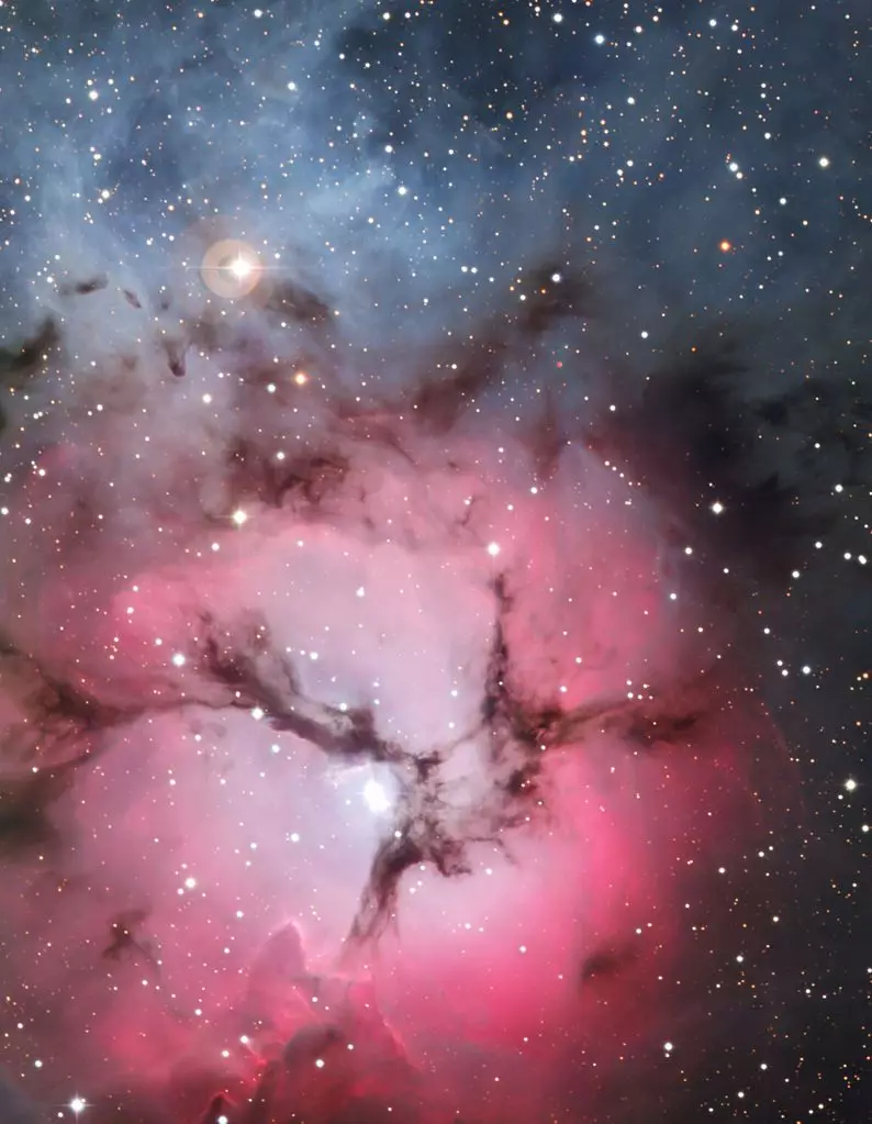 Ang Trifid Nebula sa Sagittarius.