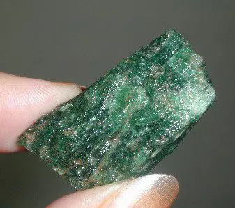 Repräsentativer hübscher grüner Edelstein aus der Emerald Hollow Mine.