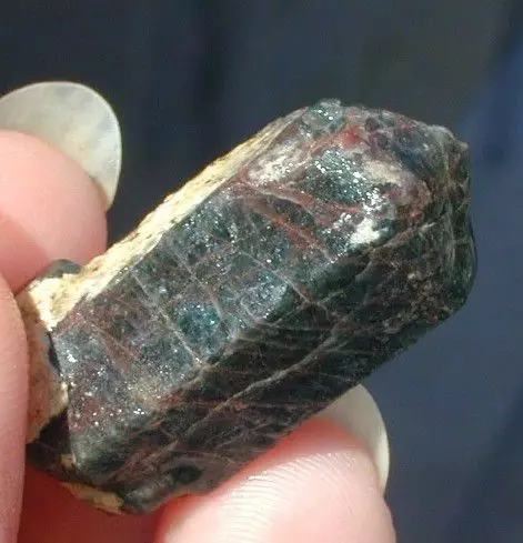 Titik batu permata dari Hiddenite, NC.
