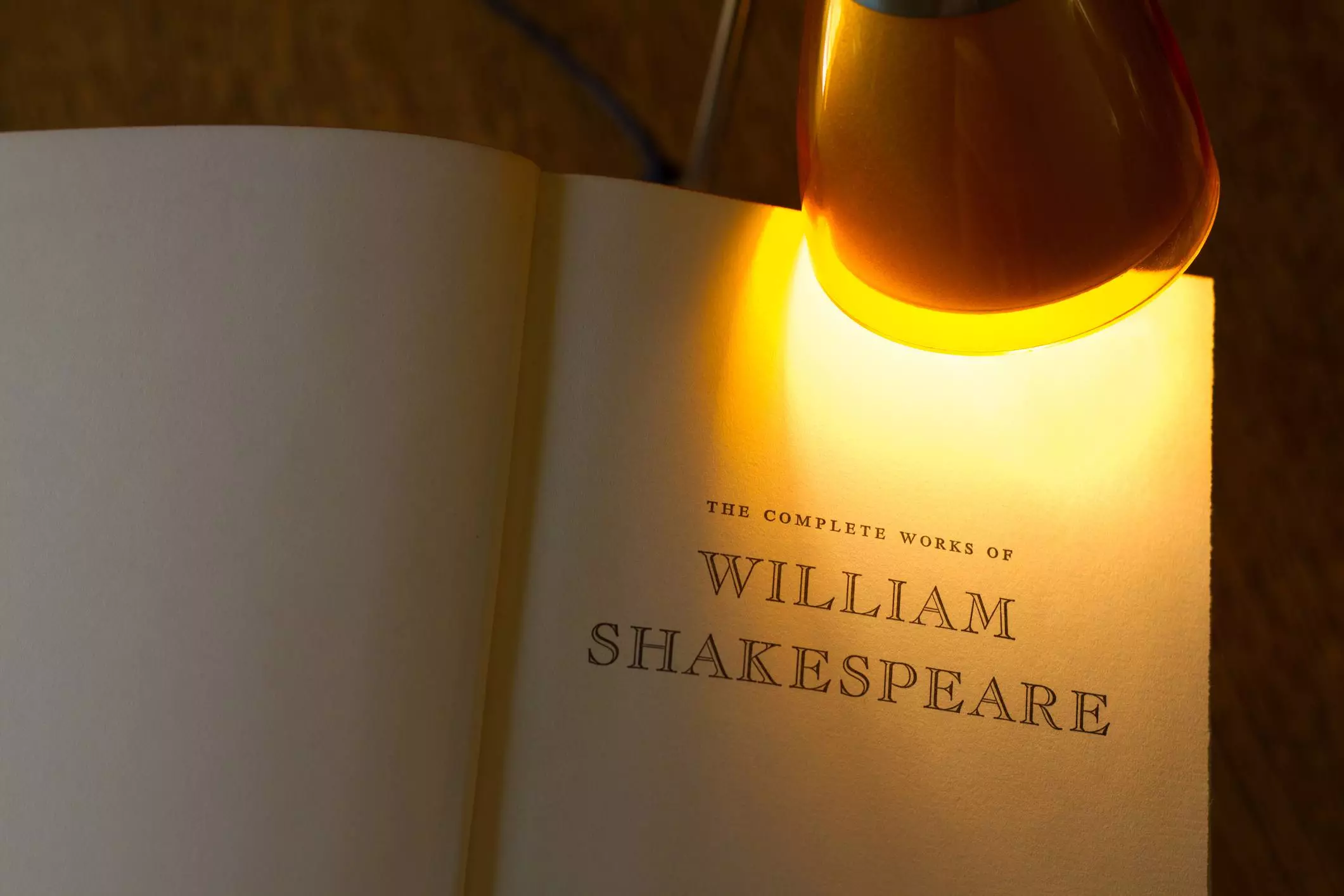 Trang tiêu đề cổ điển: 'Tác phẩm hoàn chỉnh của William Shakespeare'