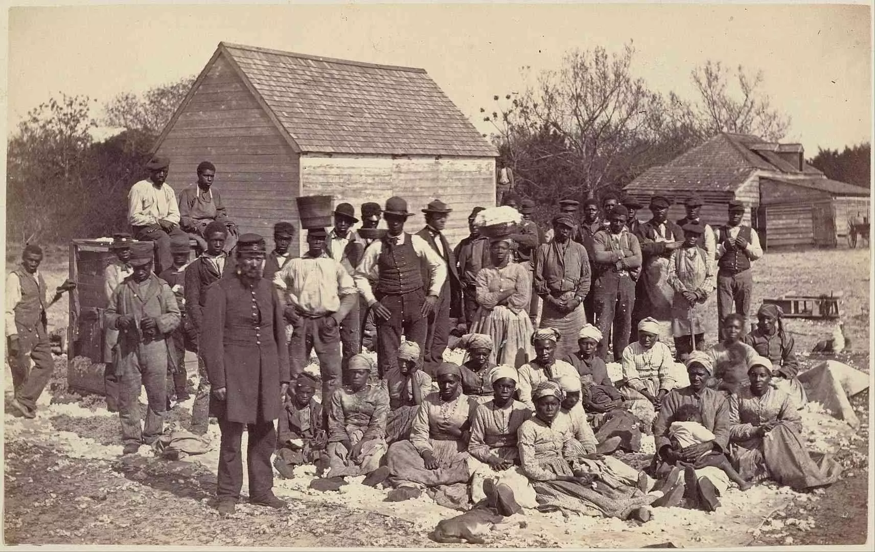 Fotografi av slavar på en plantage