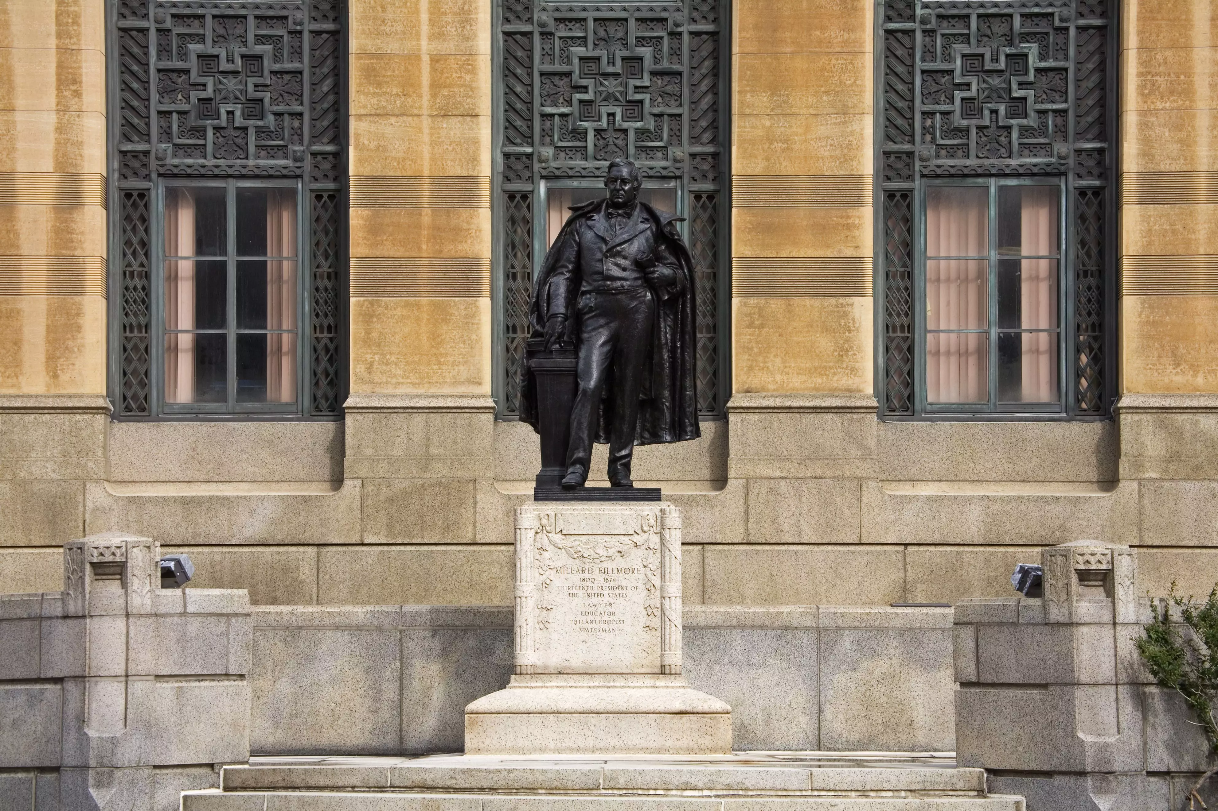 President Millard Fillmore standbeeld, Buffalo City Hall.