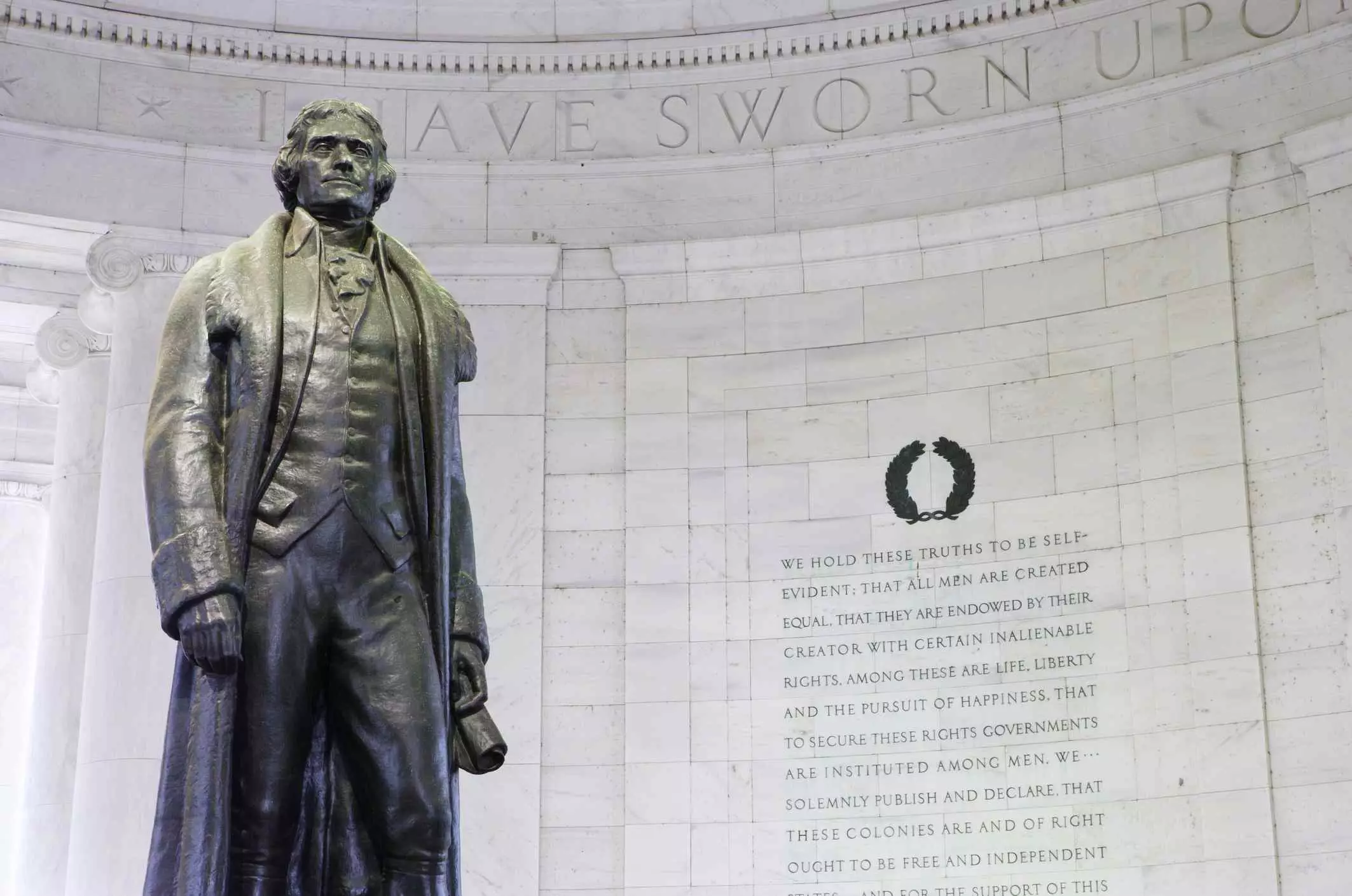 Jefferson Memorial ao amin'ny efitrano boribory biriky maitso