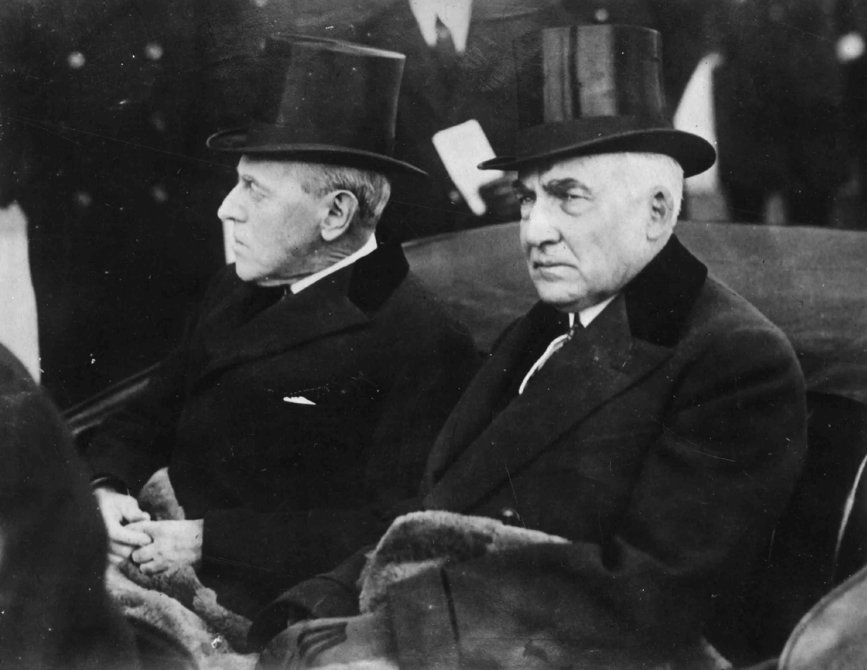 Warren Harding ati Woodrow Wilson rin irin-ajo papọ ni ọjọ ifilọlẹ.