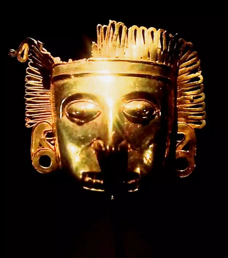 Maschera d'oro azteca