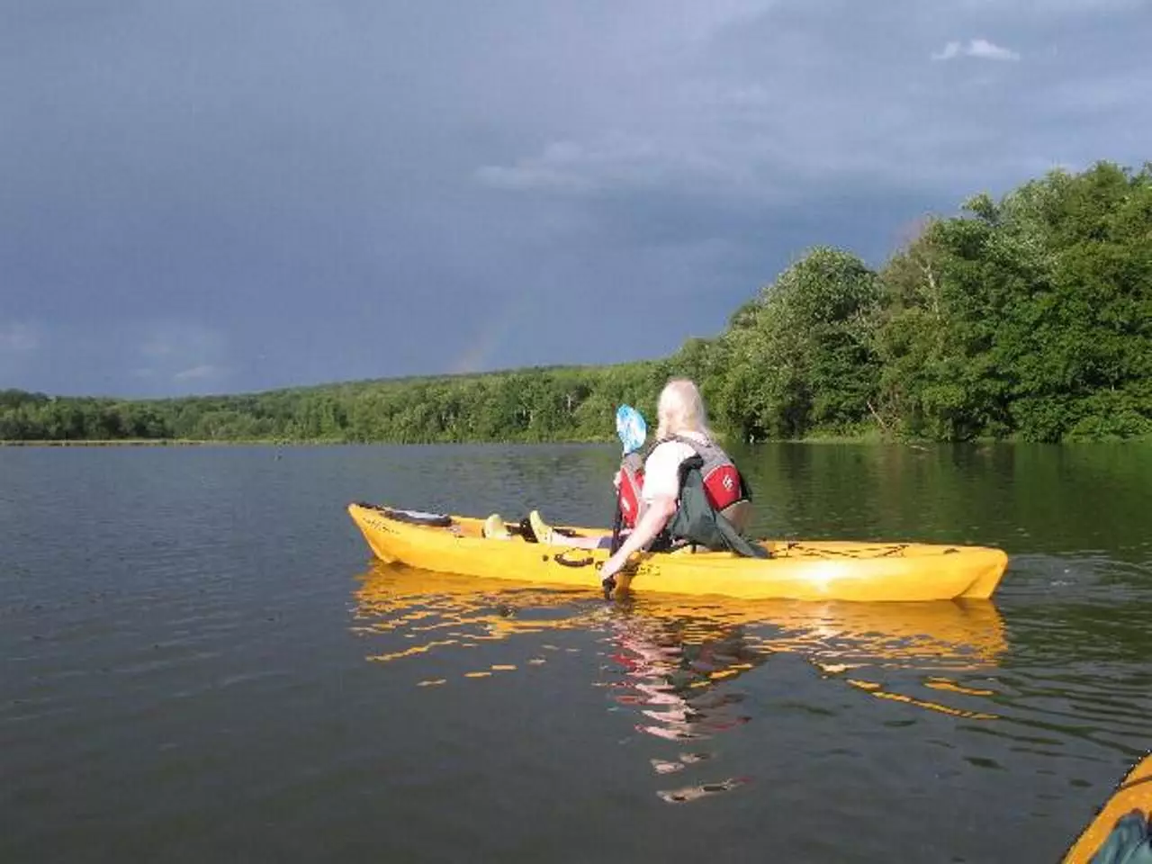 Kajak um Ford's Lake, 5 Meilen vun der Clarks Summit University