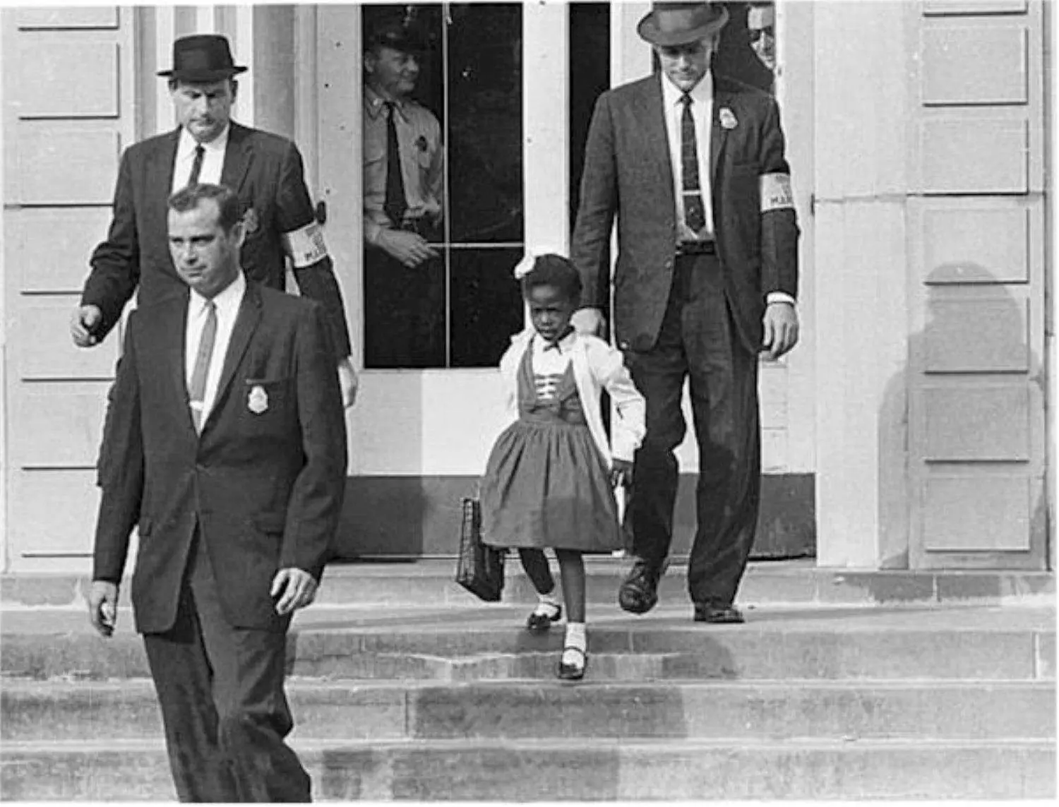 US_Marshals_oo leh_Young_Ruby_Bridges_ee_School_Steps.jpg