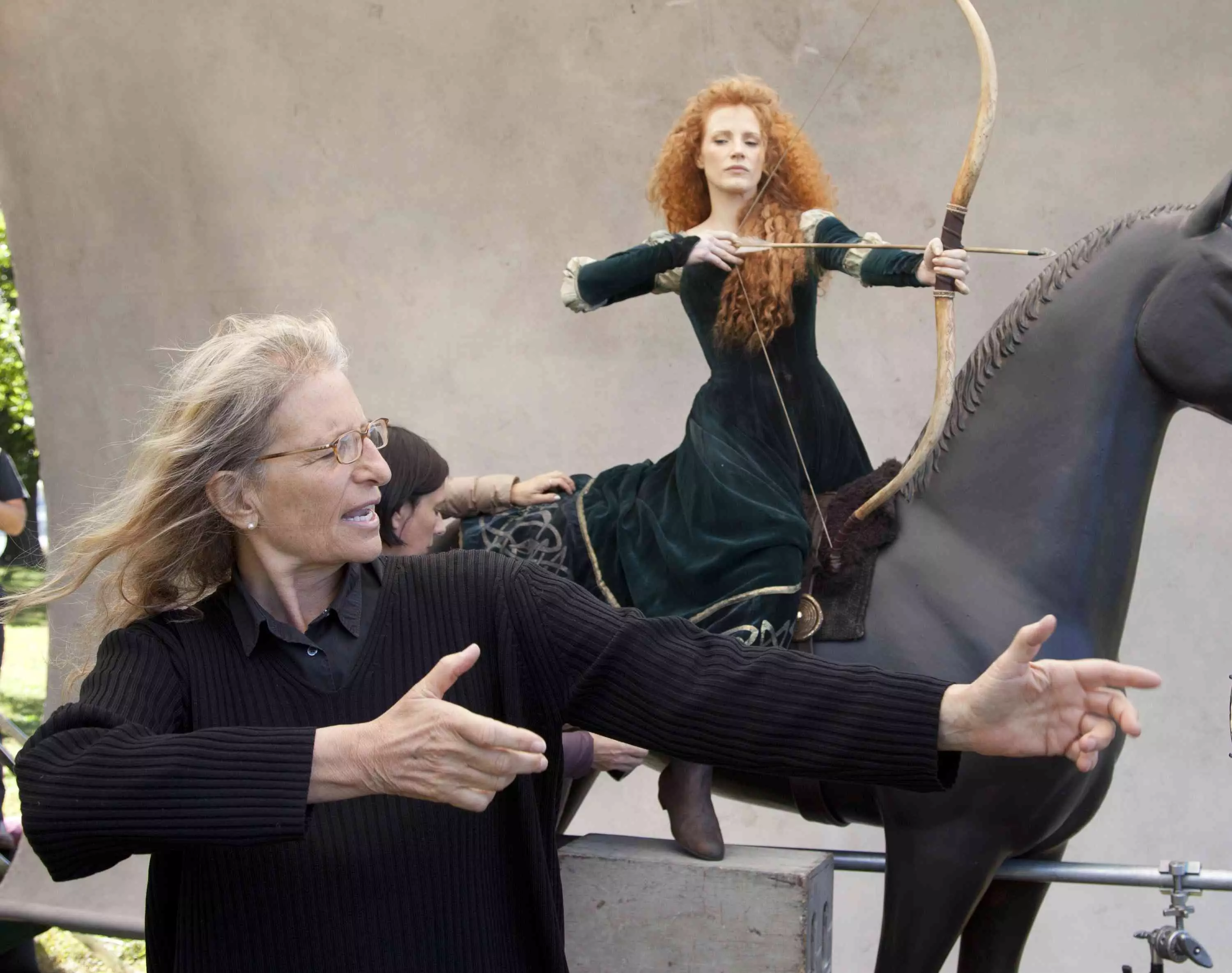 Jessica Chastain como la princesa Mérida en el último retrato de Disney Dream de Annie Leibovitz para Walt Disney Parks & Resorts