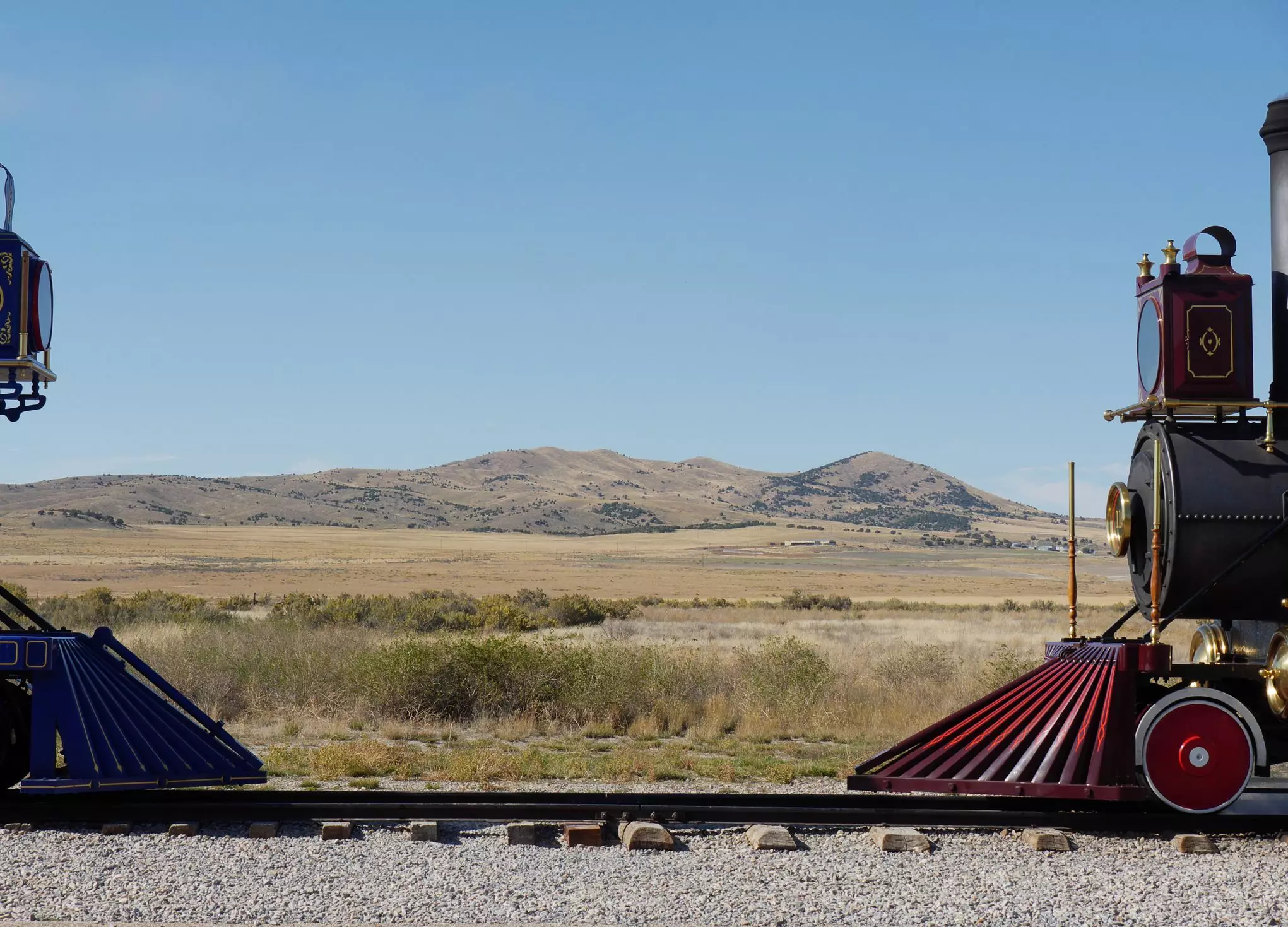 5 fets sobre el ferrocarril transcontinental