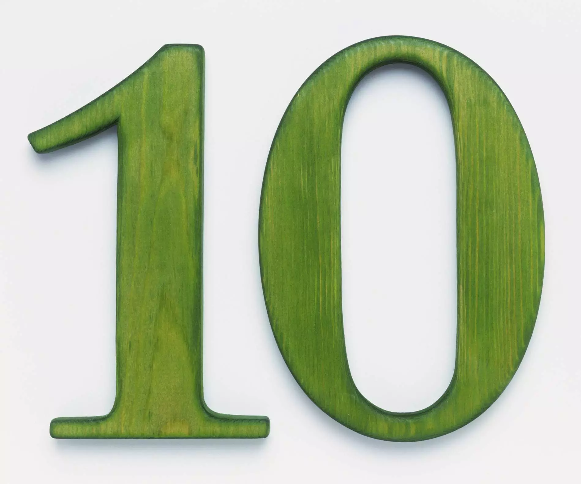 База 10 је систем нумерисања који користимо, где постоји 10 могућих цифара (0 - 9) на сваком децималу.