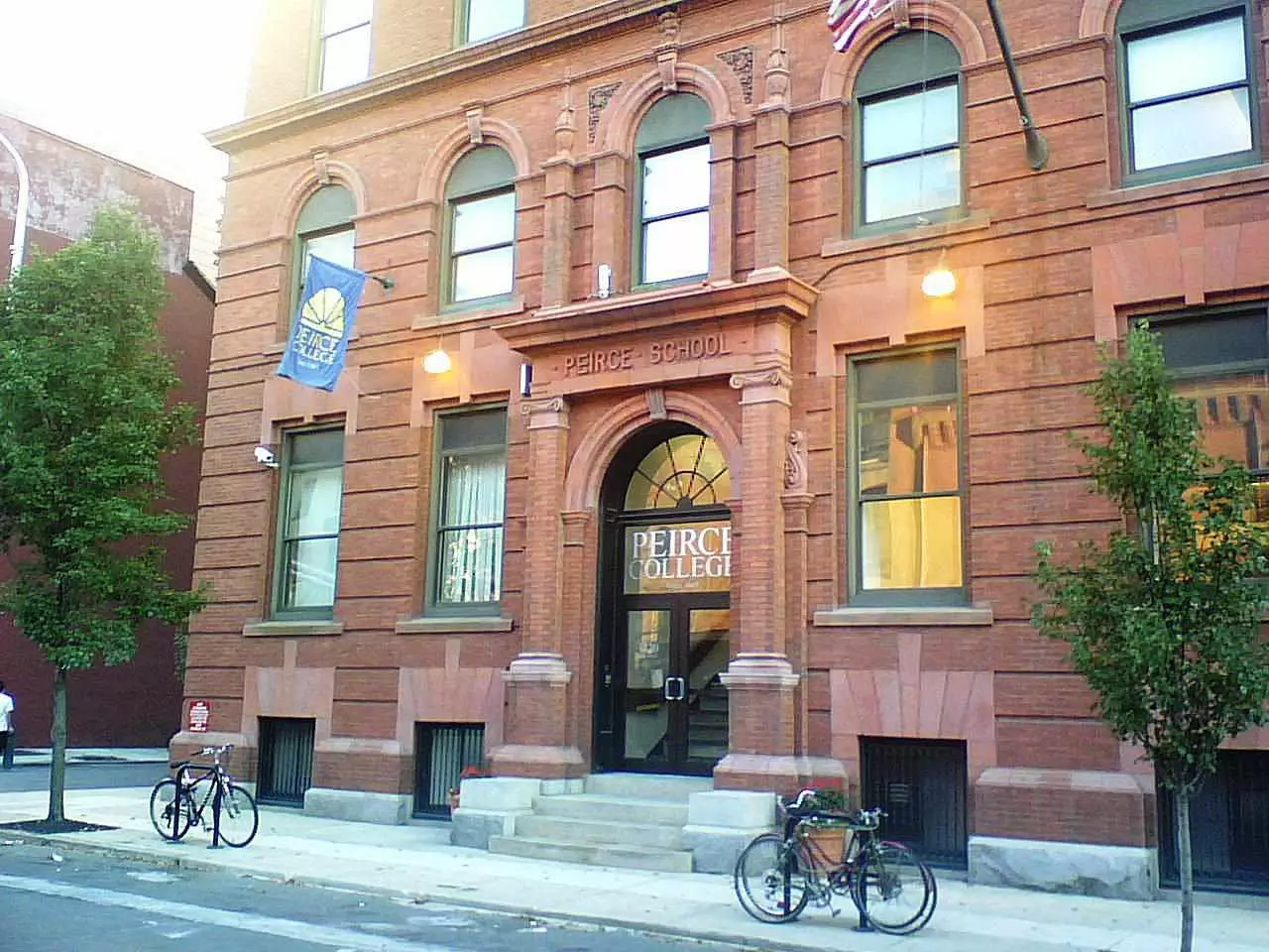 Peirce College