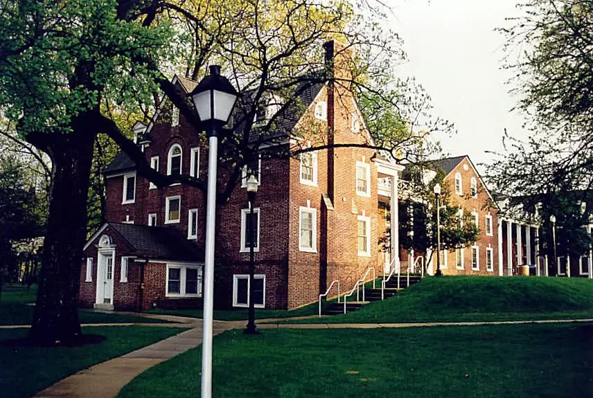 Oak Hall en la Universidad de Rowan